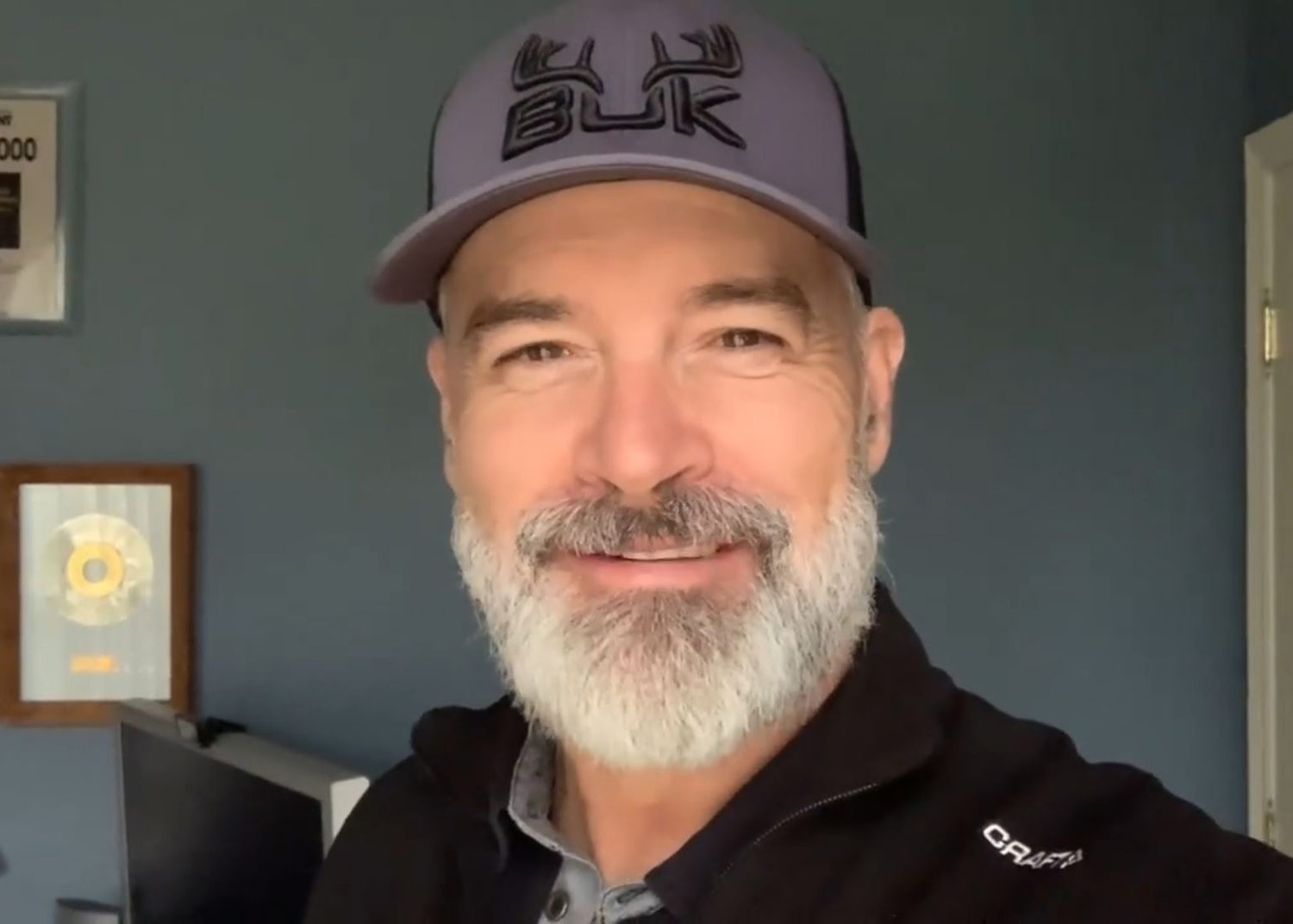 A rare photo of his two sons cracks us up! – Archyde