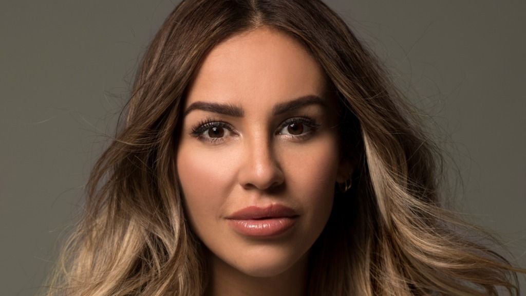 Cintia de Sa dévoile une superbe photo avec son nouvel amoureux!