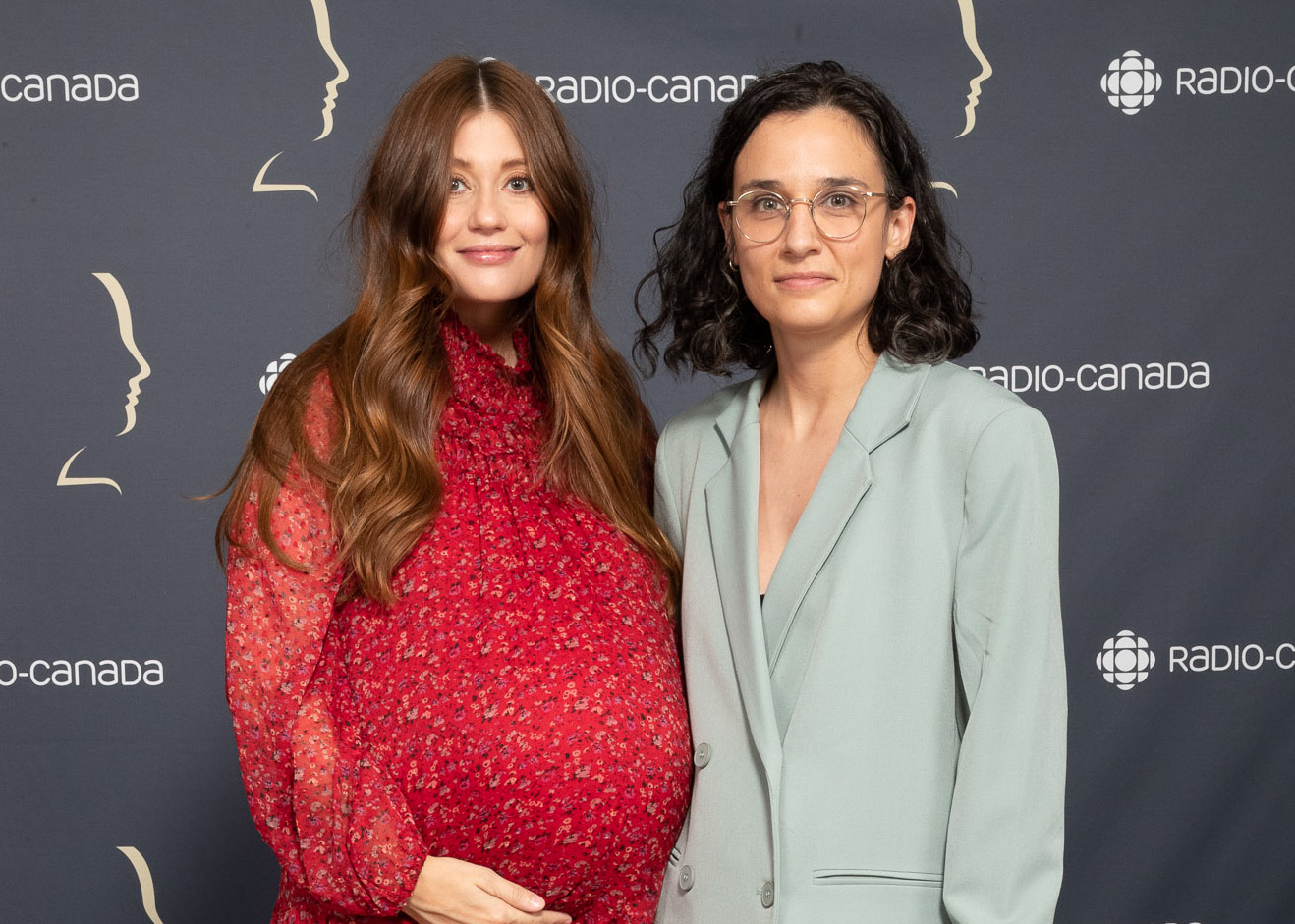 Katherine Levac: une adorable photo de ses jumeaux en pyjamas assortis!