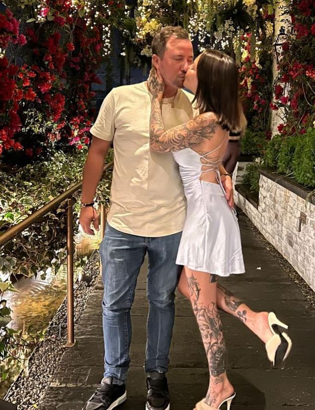 10 photos sexy de Hélène Boudreau, la fille de l'UQAM, et son nouveau chum!