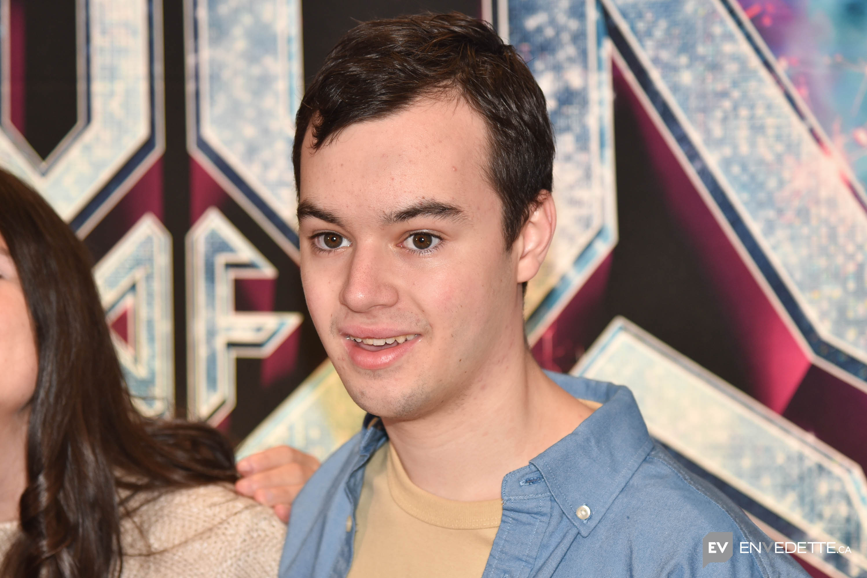 Benjamin Gratton et son amoureuse font une adorable première apparition ...