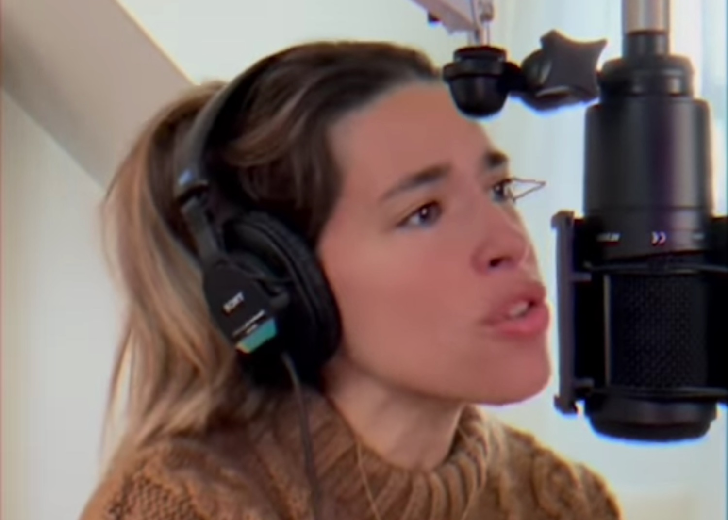 Marilou reprend la chanson de Pocahontas et nous donne des frissons!