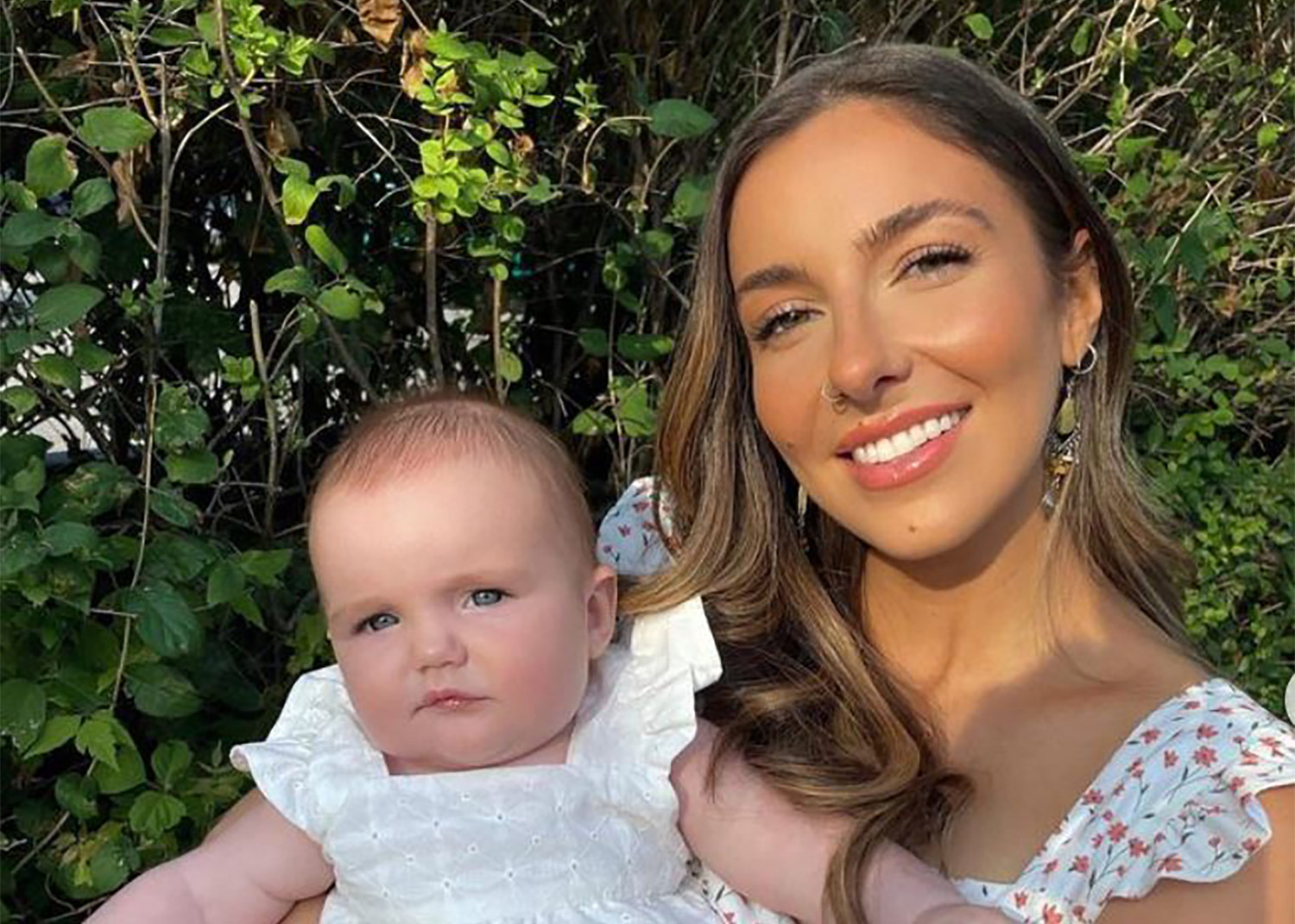 Rafaëlle Roy: Une adorable première photo embrassant tendrement son ...