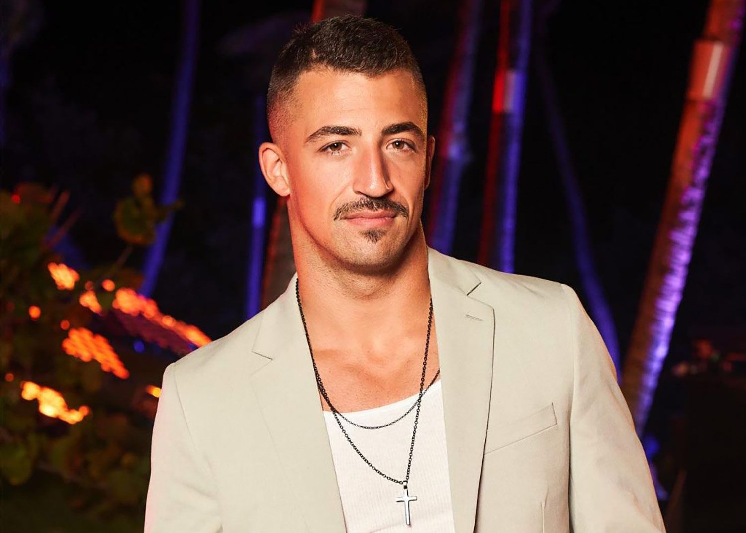 Jimy d'OD Martinique prend la pose avec cette icône du country!