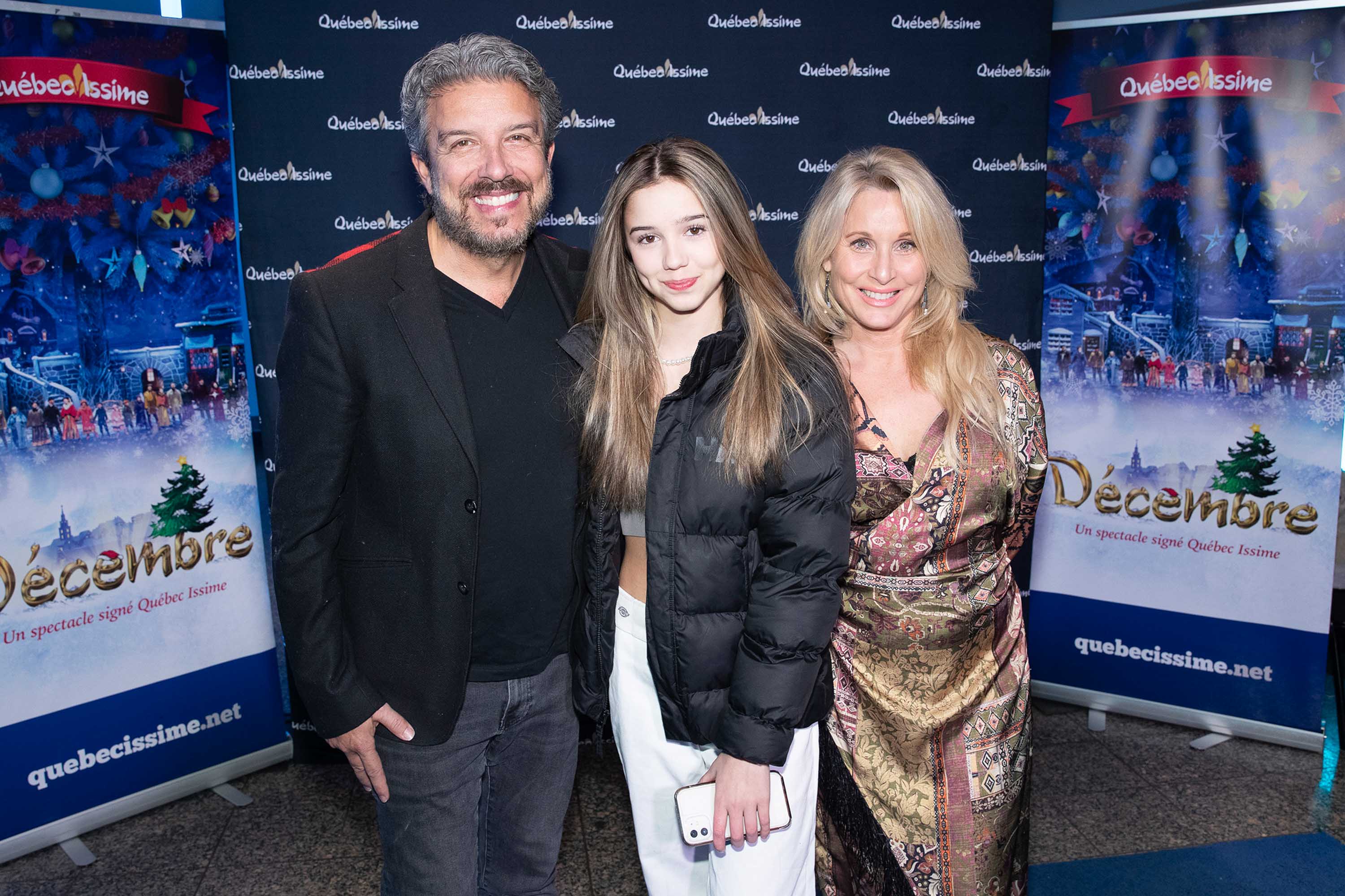 Décembre: Voyez les stars défiler sur le tapis rouge du spectacle de Noël!