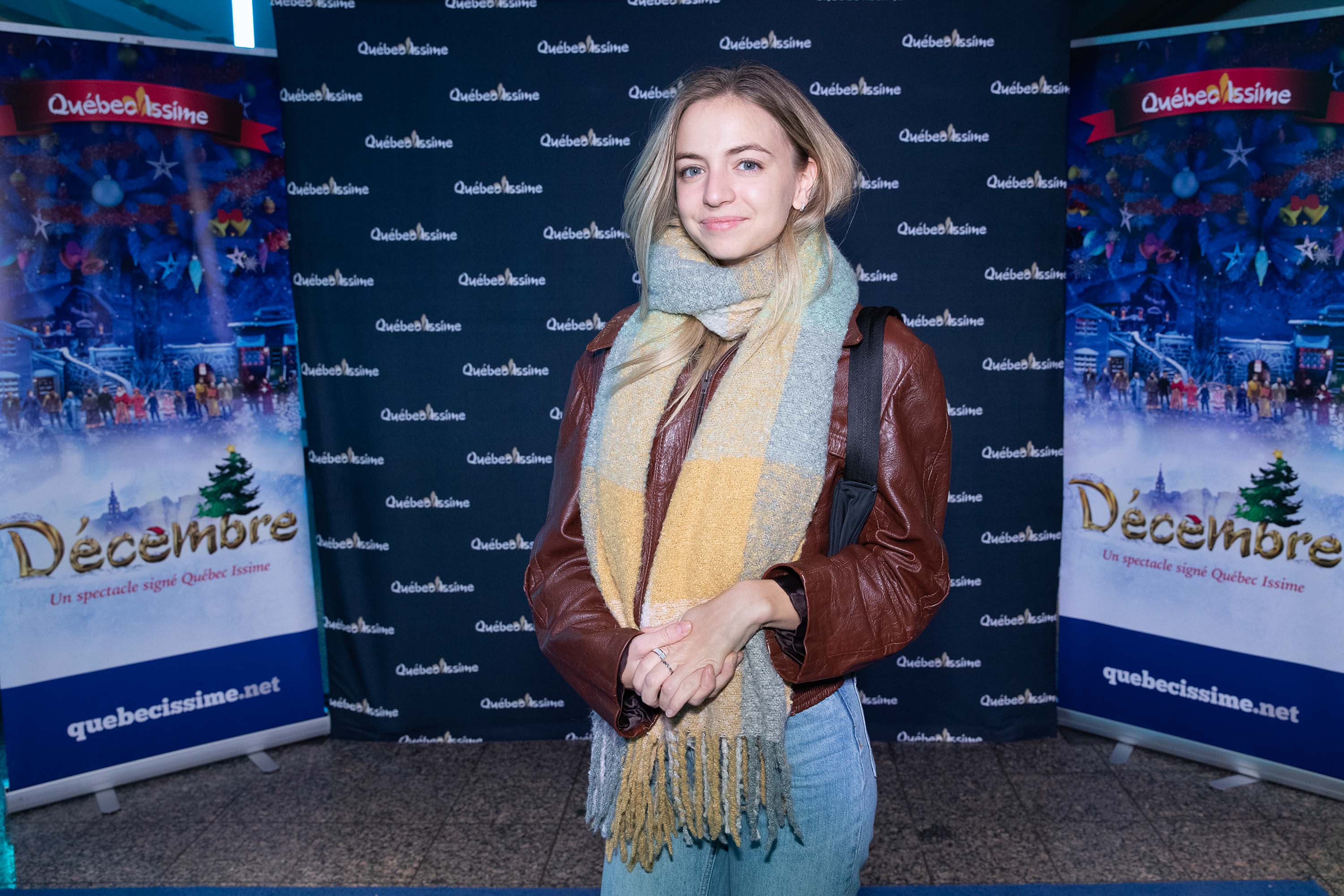 Décembre: Voyez les stars défiler sur le tapis rouge du spectacle de Noël!