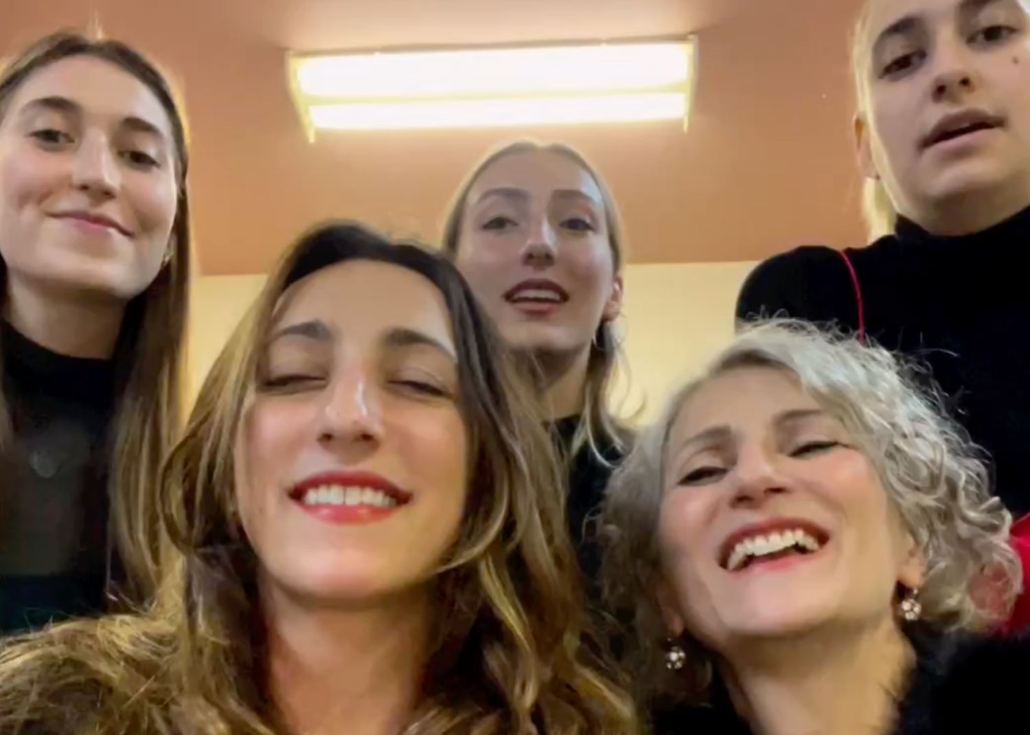 Écoutez cette incroyable chanson en canon de Natalie Choquette, ses ...