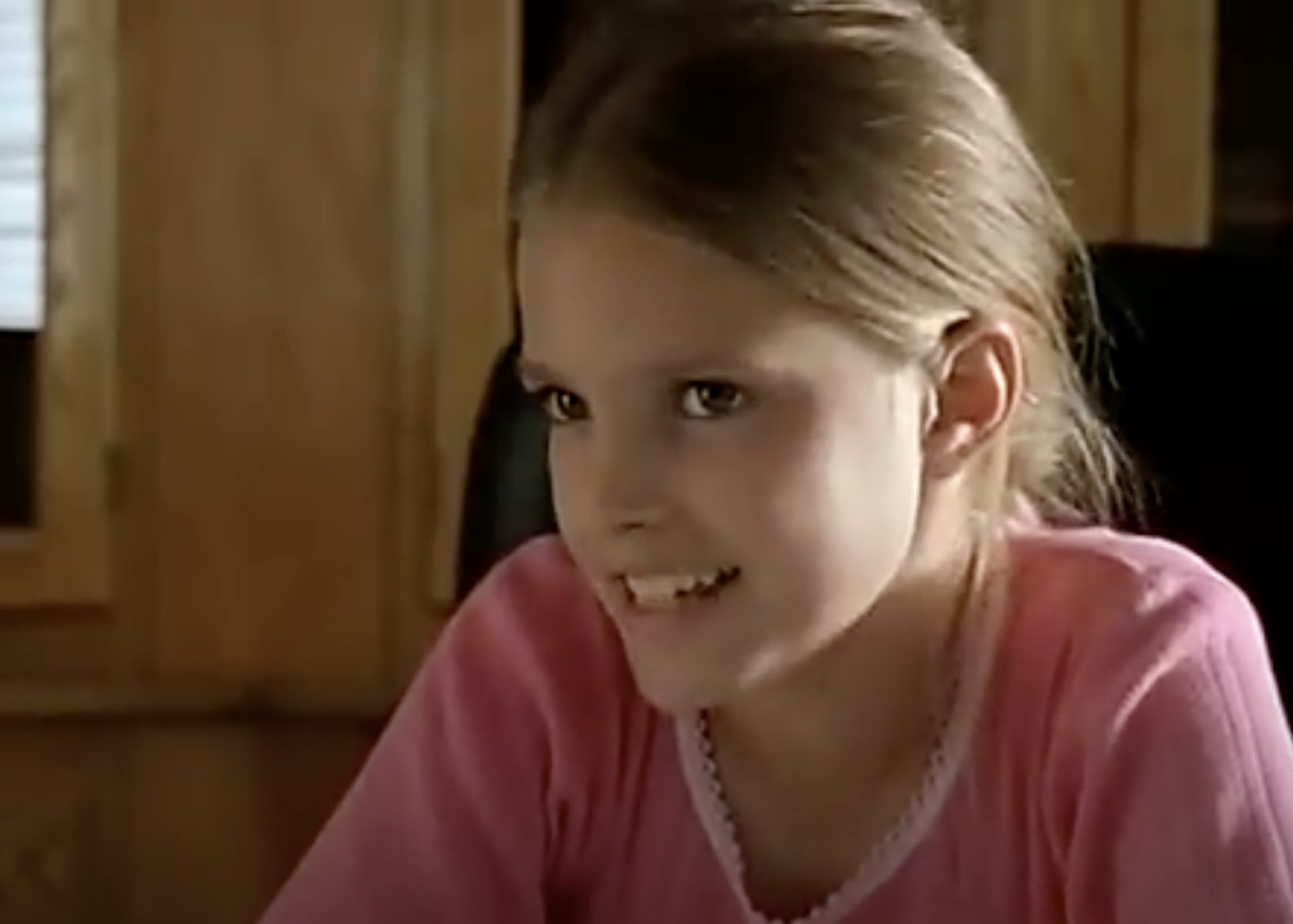 5 photos de la jeune Sarah-Jeanne Labrosse au petit et grand écran