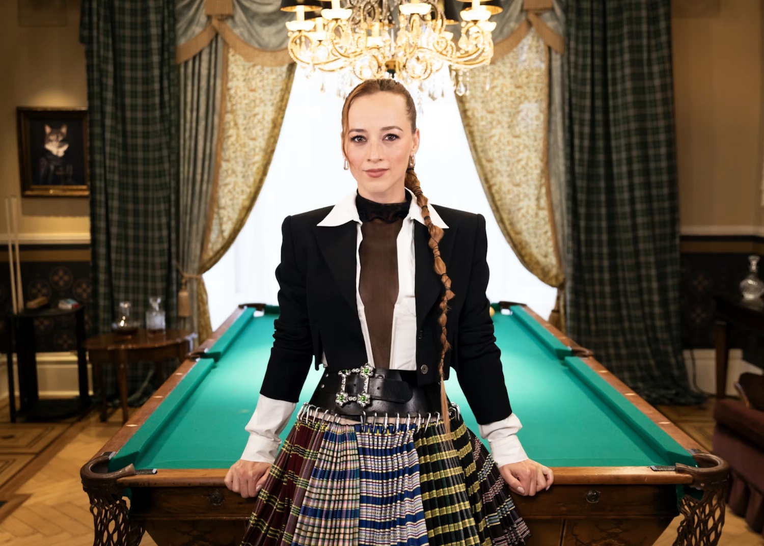 Karine Vanasse: voyez une vidéo explosive en coulisses de sa nouvelle ...