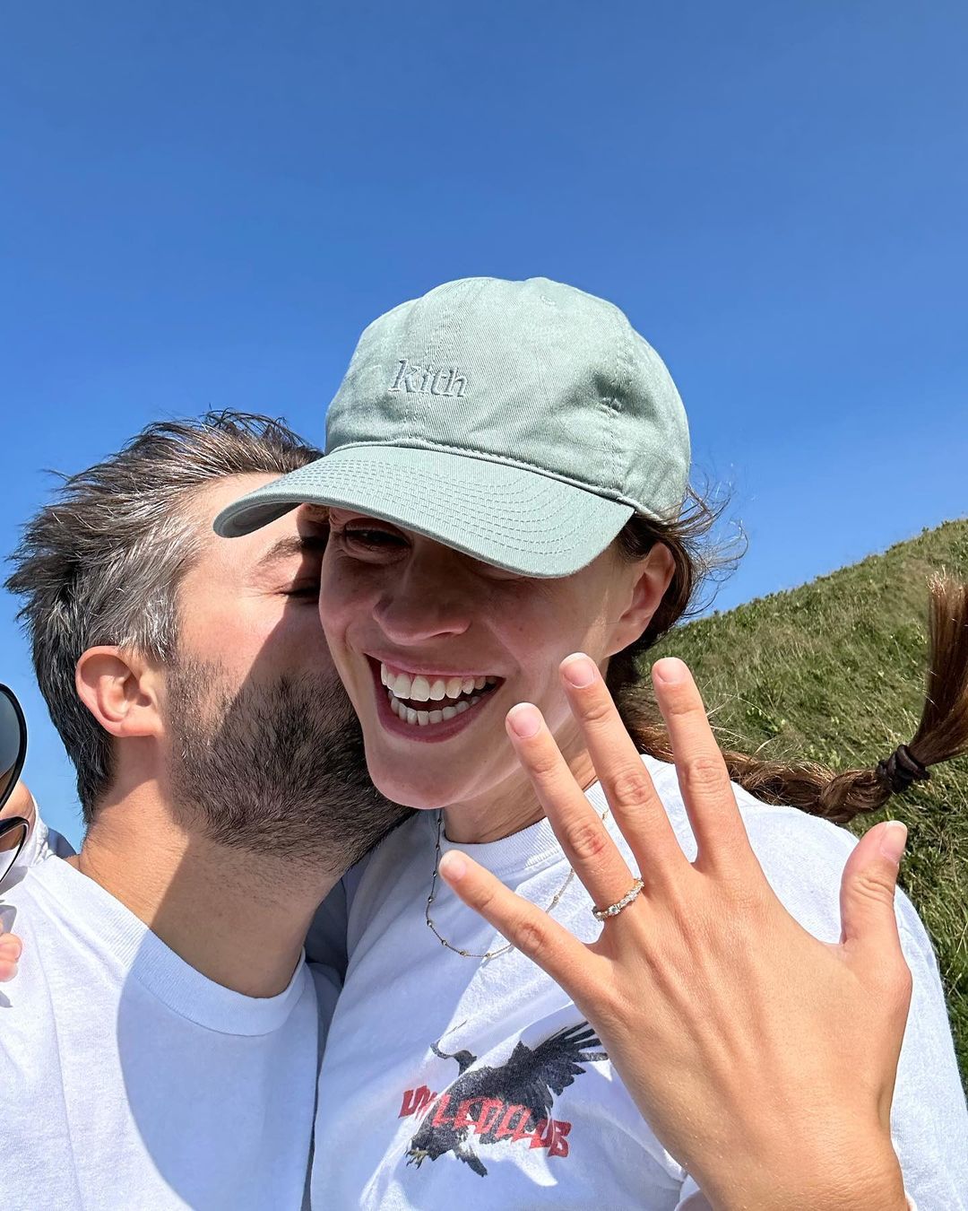 Émilie Fournier dévoile qu'elle est fiancée