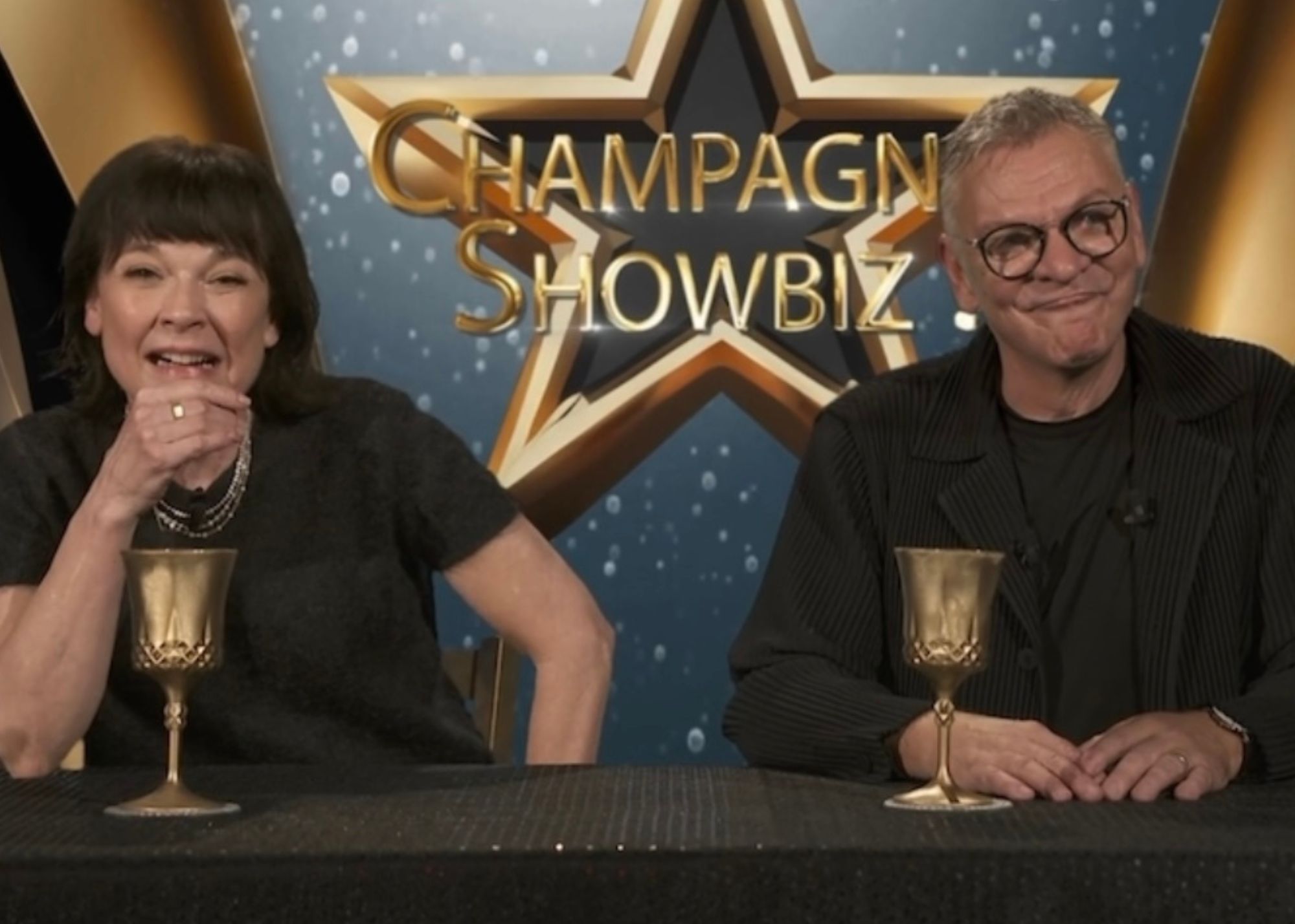 Anne Dorval et Marc Labrèche se tapent tout un fou rire à Je viens vers toi