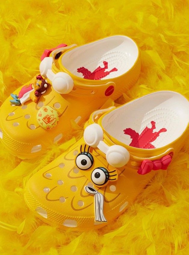Crocs et McDo s’unissent pour une collection iconique