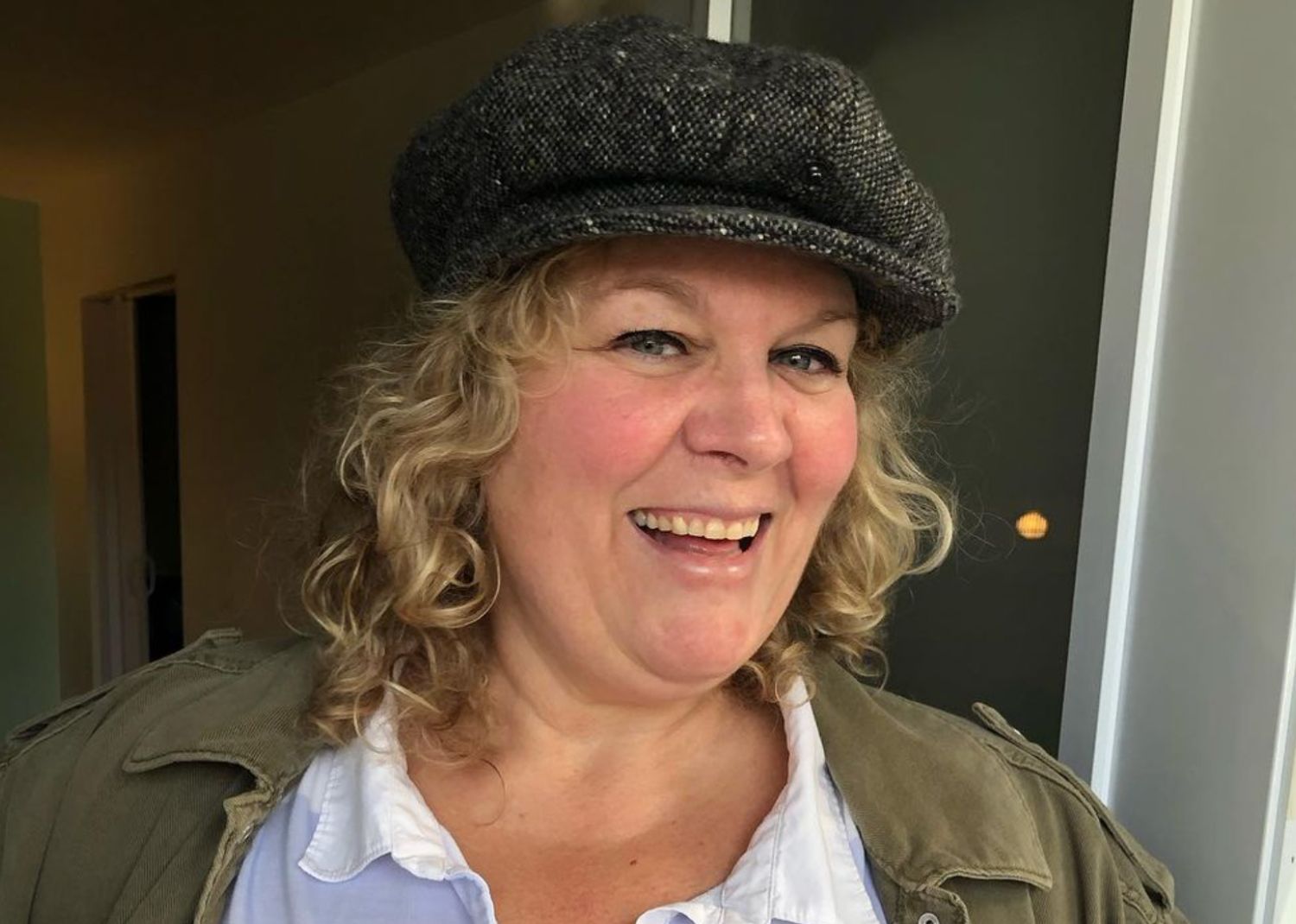 Guylaine Guay teste le soutien-gorge aux mamelons apparents façon Kim ...