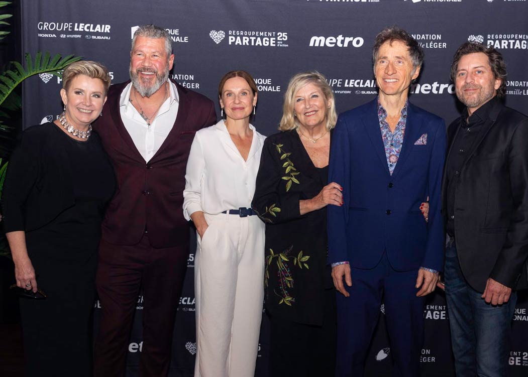 Une foule de stars réunies sur le tapis rouge pour la bonne cause!