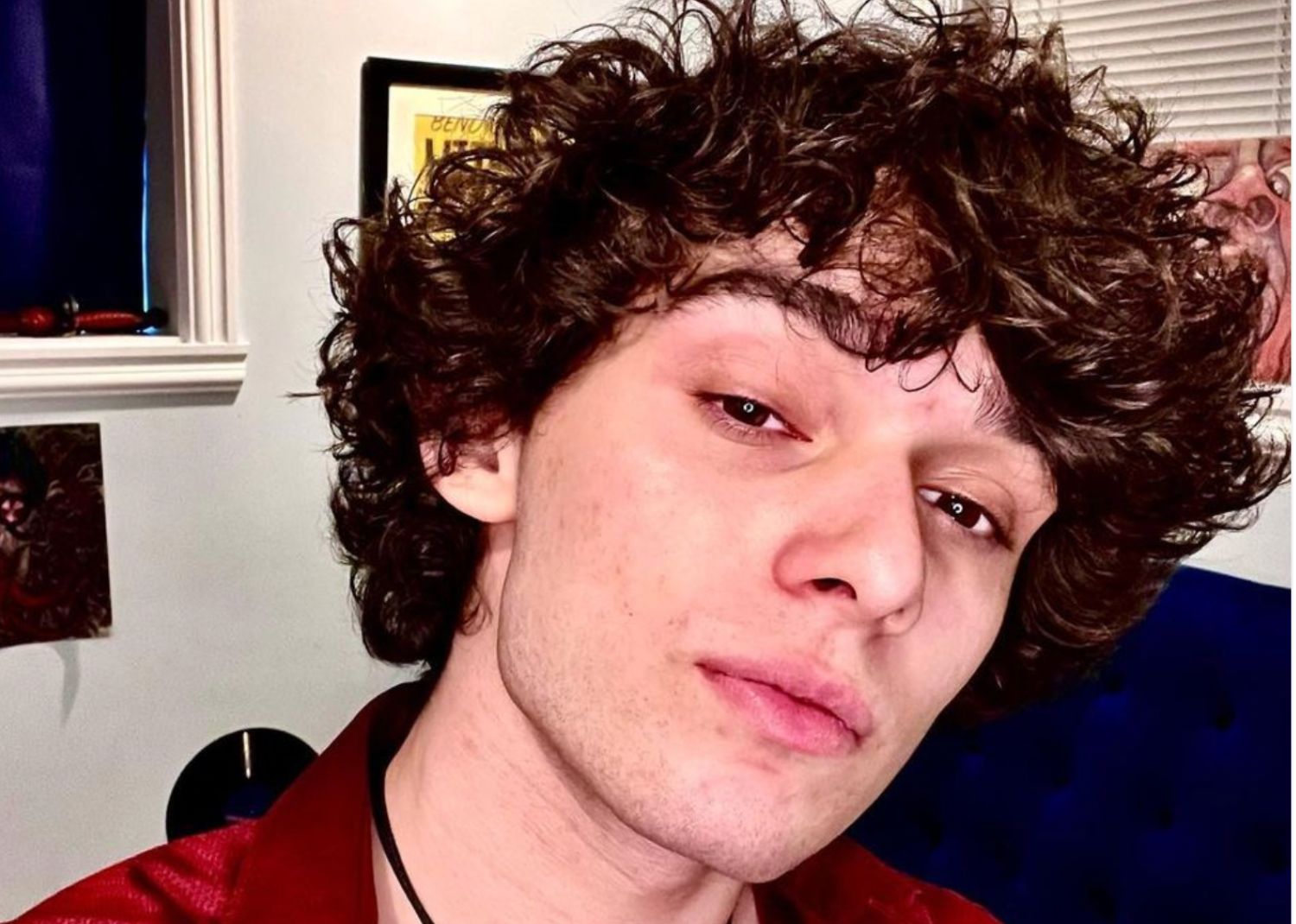 Chic comme tout, Thomas Postigo nous présente sa nouvelle blonde sur le ...