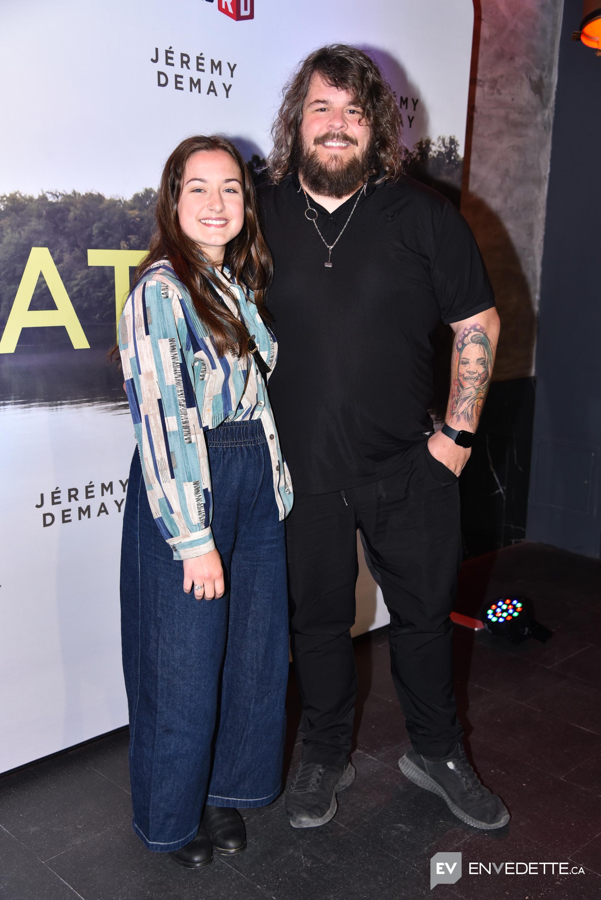 Première de Jérémy Demay: Les couples à l'honneur sur le tapis rouge!