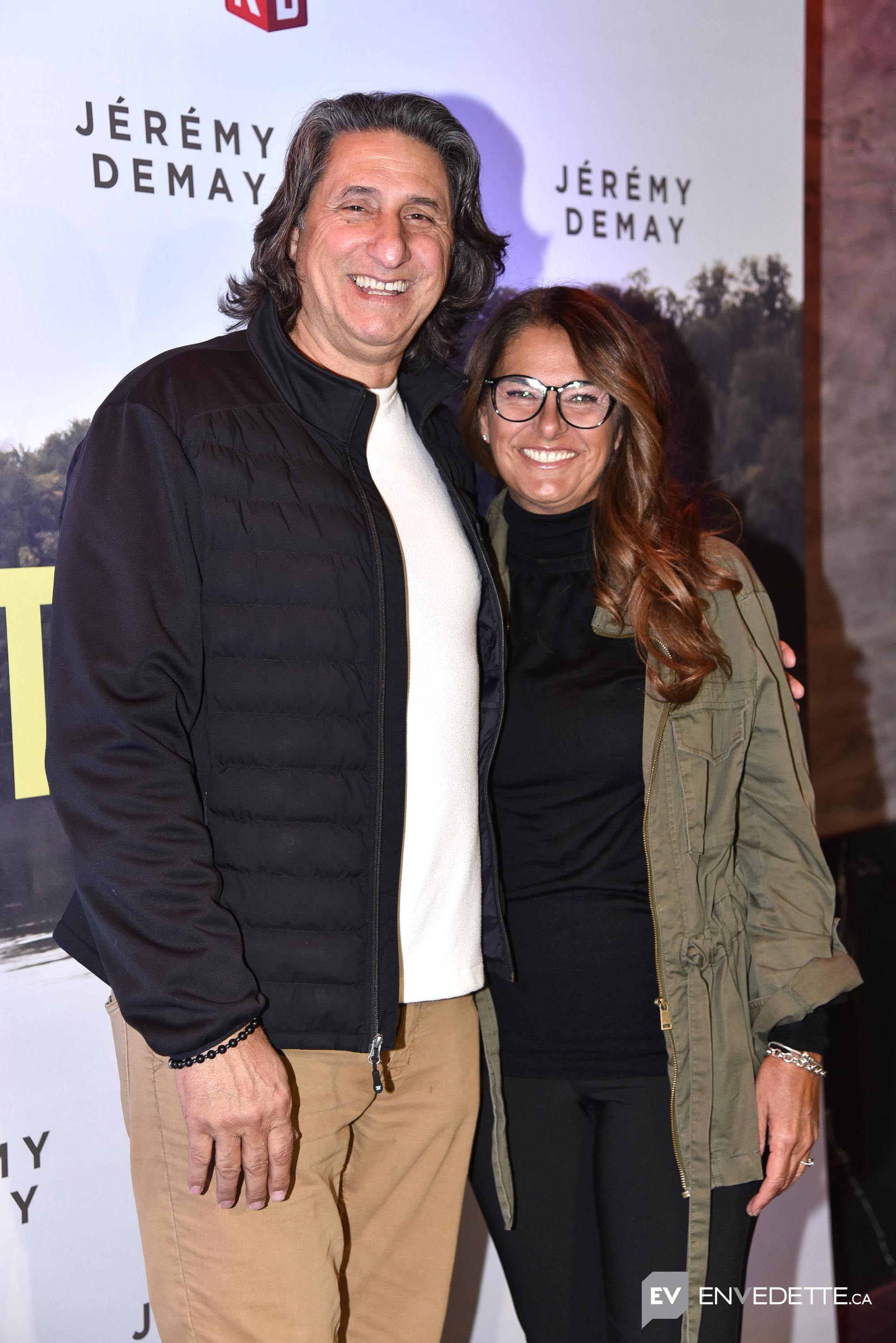 Première de Jérémy Demay: Les couples à l'honneur sur le tapis rouge!
