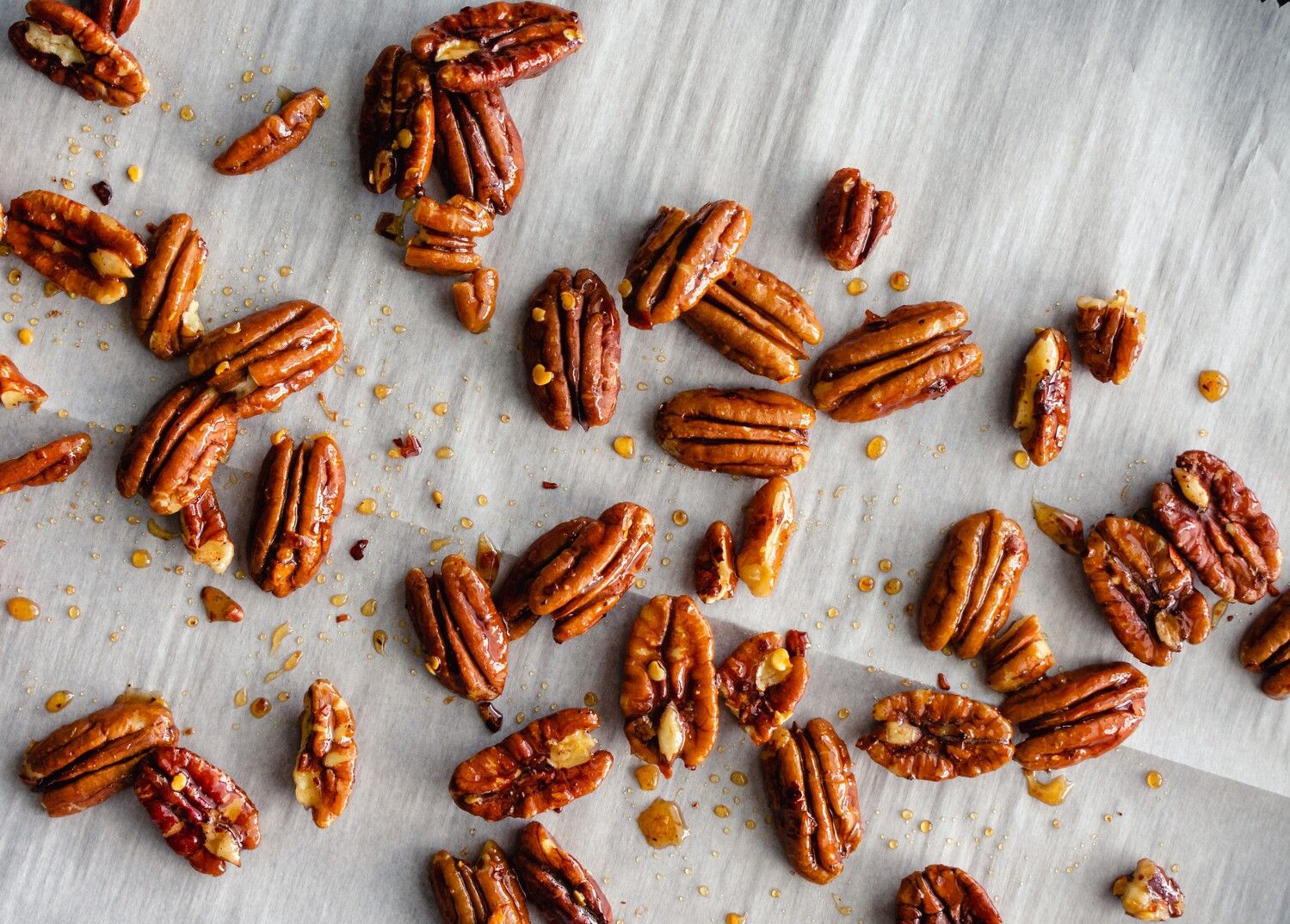 Pacanes caramélisées et épicées