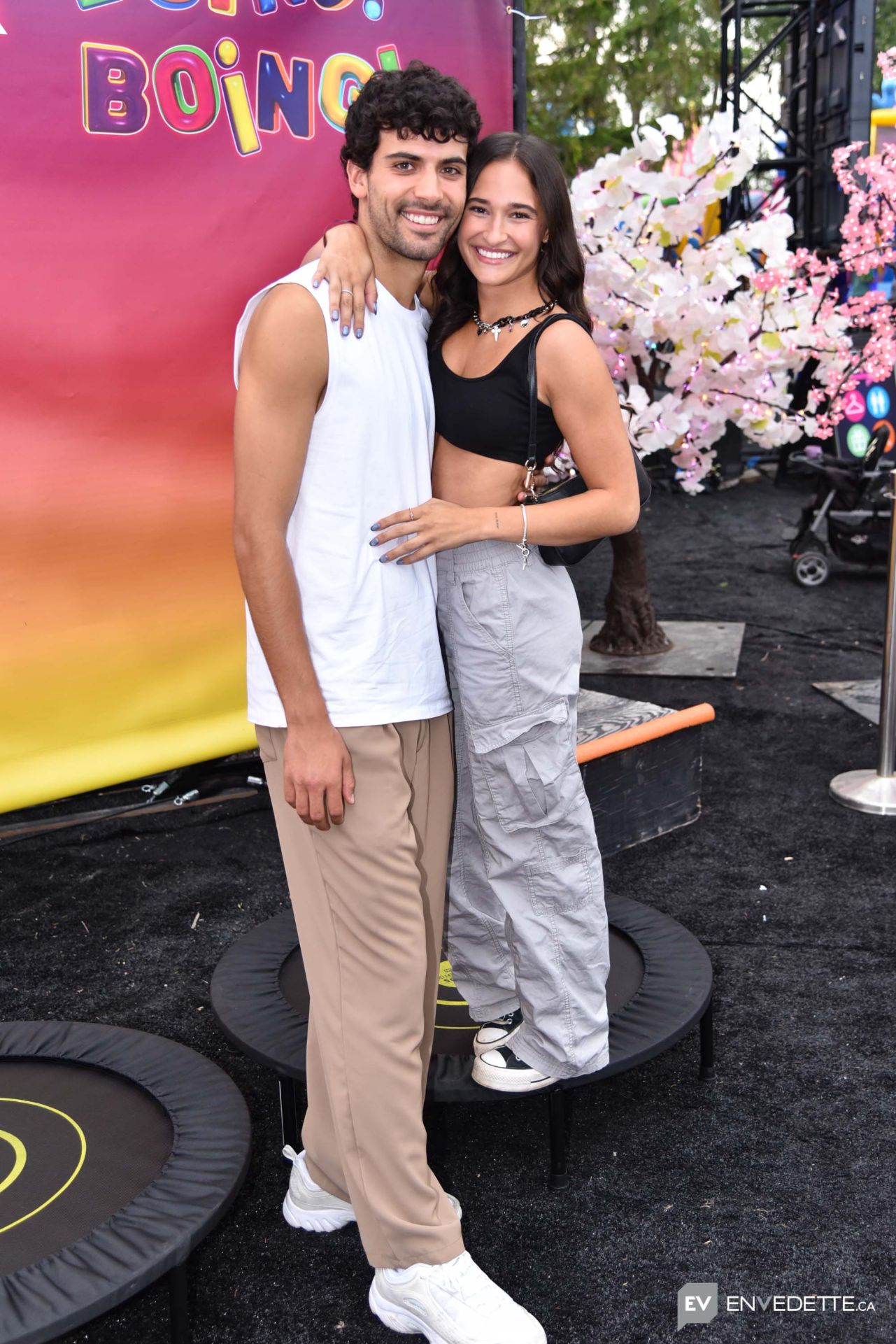 Voyez les stars et leur famille sur le tapis rouge d'Illumi!