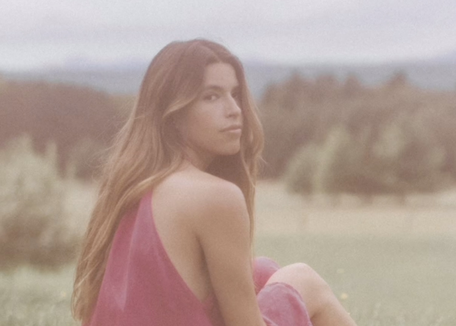 Marilou est plus belle que jamais sur ces nouvelles photos professionnelles