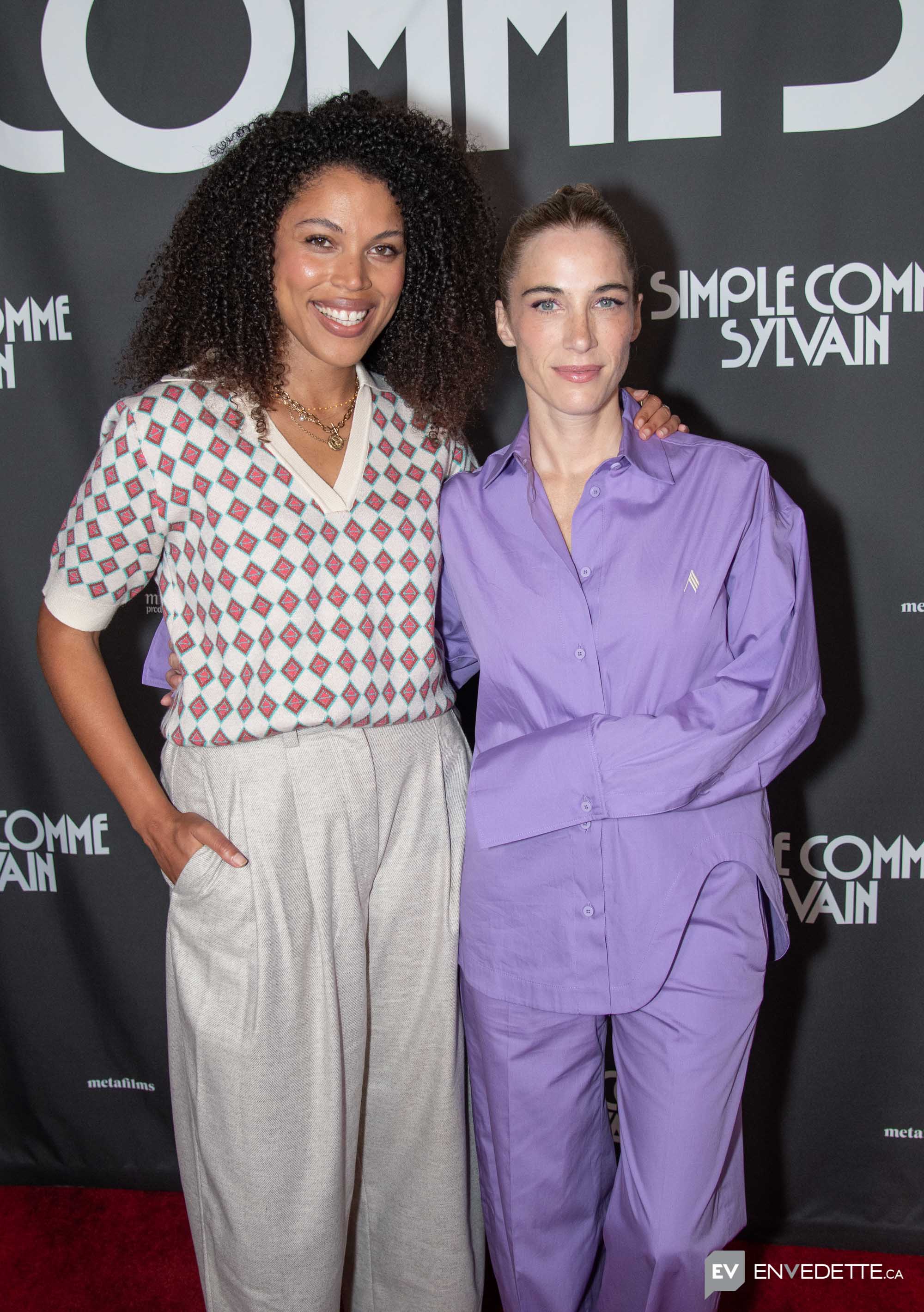 Magalie Lépine-Blondeau brille sur le tapis rouge du film Simple comme ...