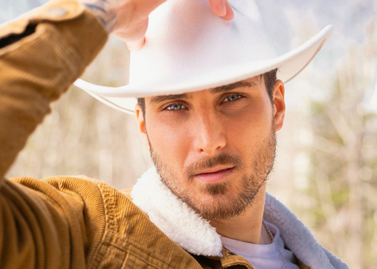 Kevin Bazinet fait enfin son grand retour musical, huit ans après son ...