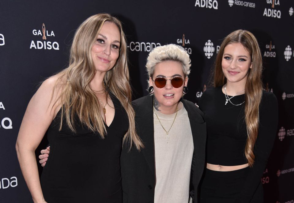 La blonde de Roxane Bruneau partage la plus tendre des photos