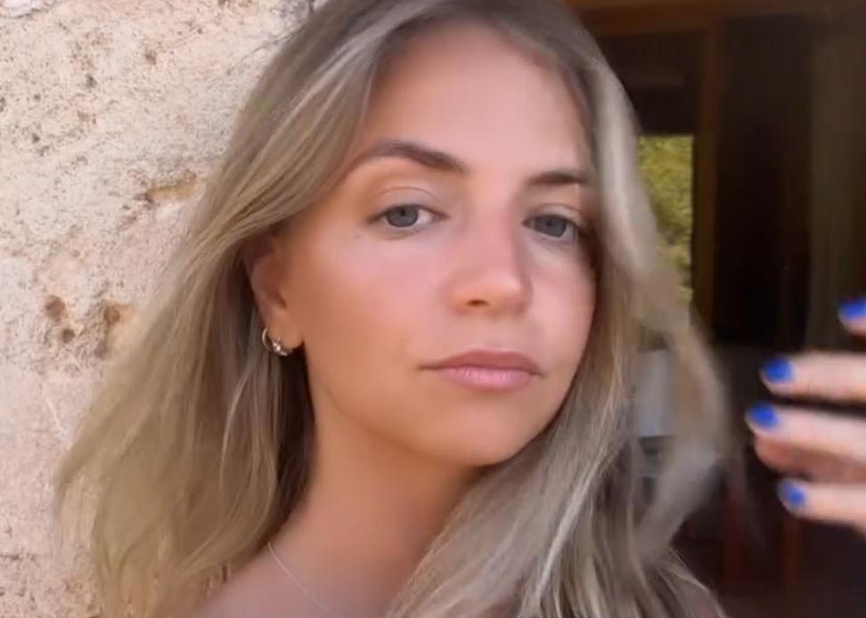 Ludivine Reding fait tourner toutes les têtes dans cette robe léopard ...