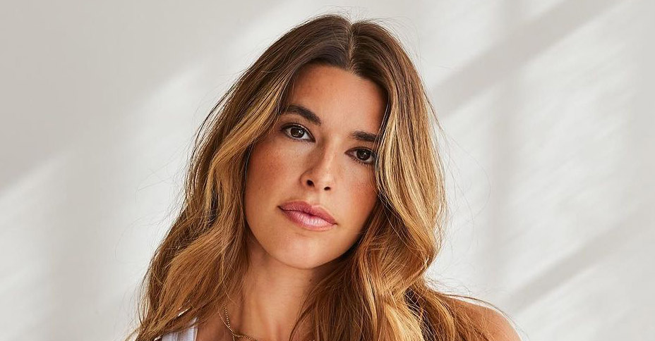 Marilou donne hâte à l'été avec ces looks de vacances légers