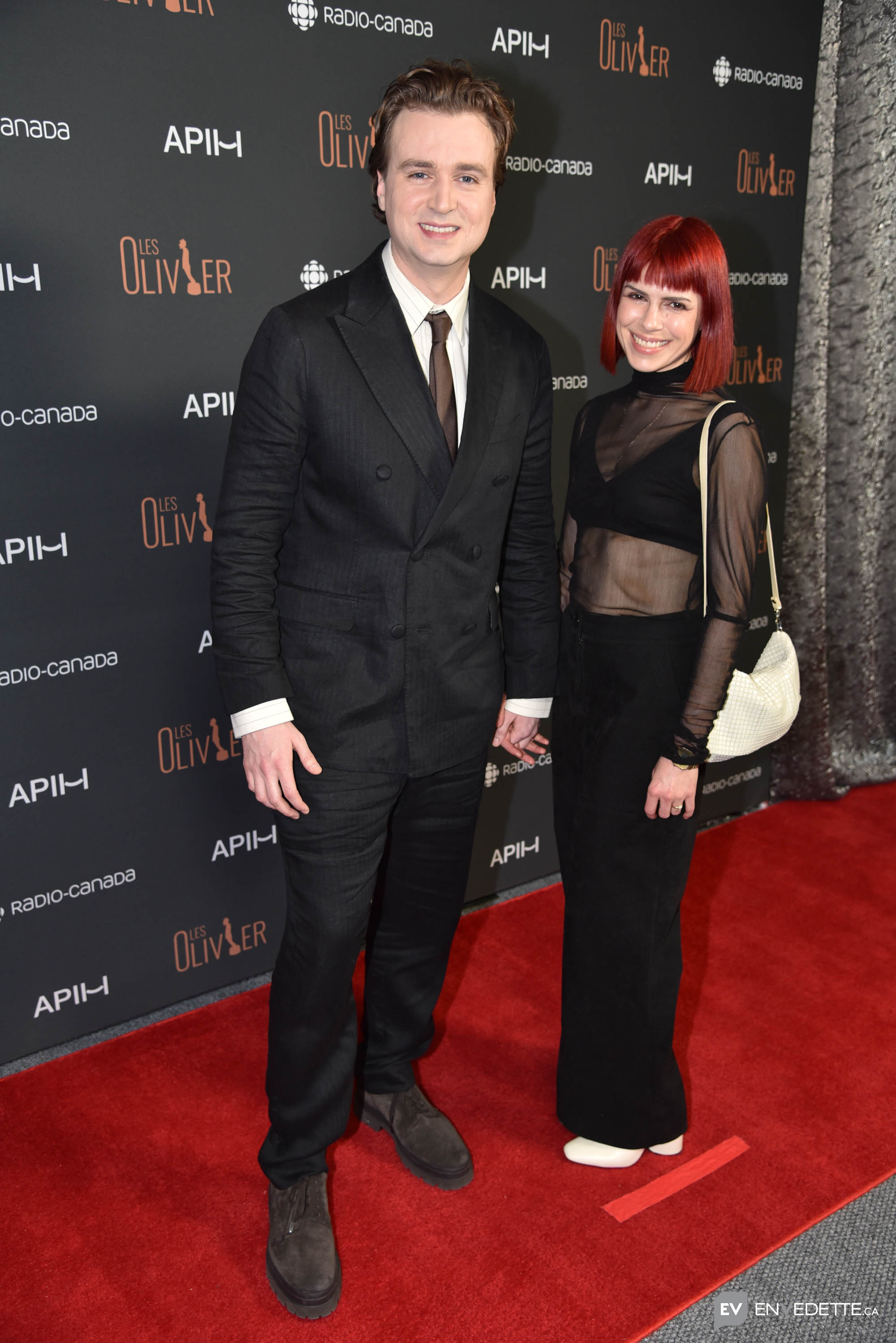 Gala Les Olivier 2024: Découvrez les plus beaux looks du tapis rouge!