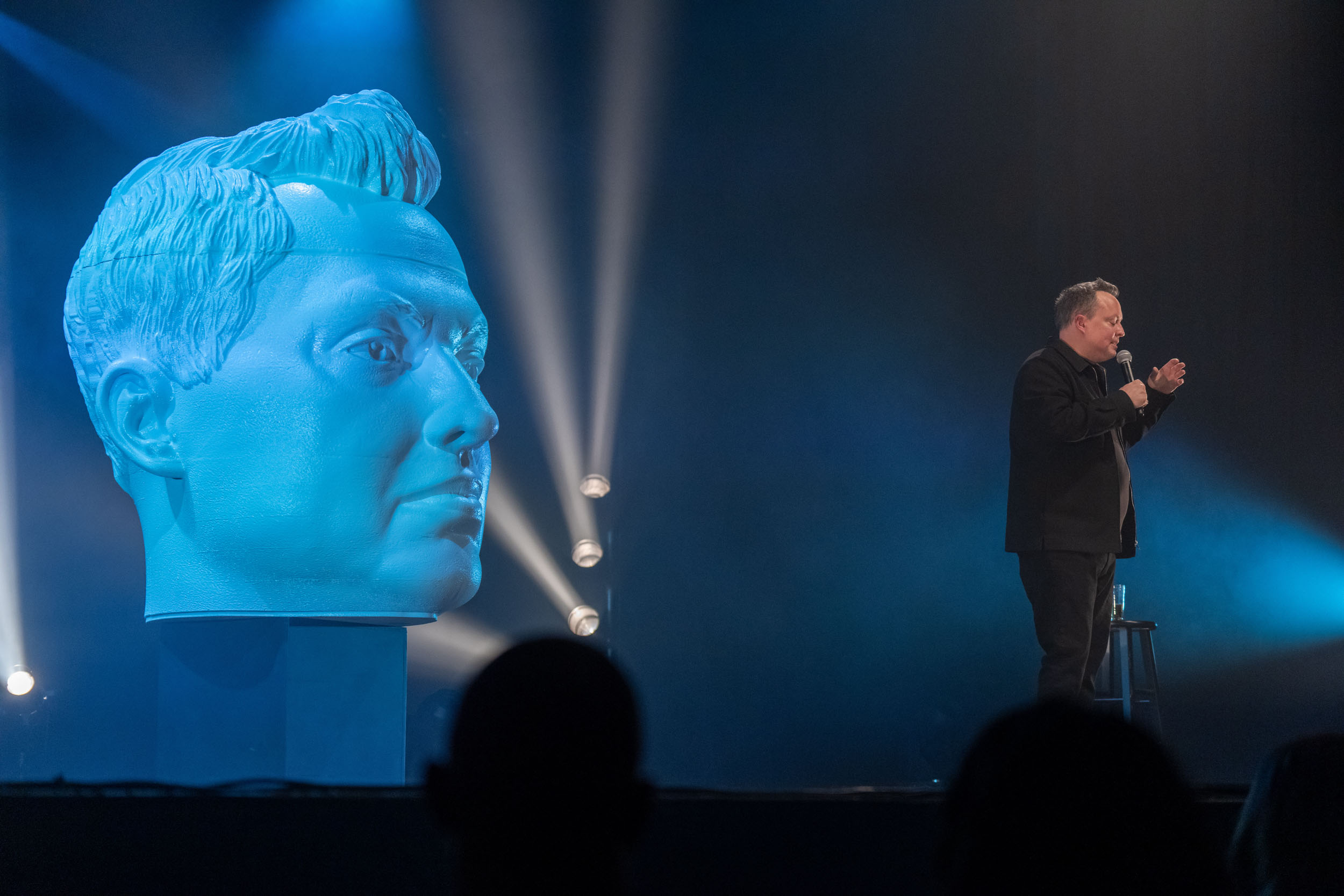 Découvrez les photos de la première de Modeste de Mike Ward!