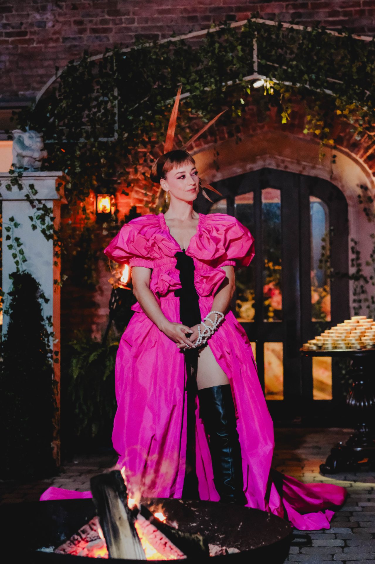 Karine Vanasse: un look extravagant pour la finale des Traîtres