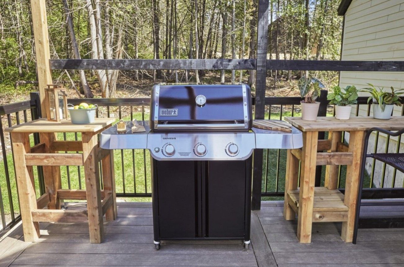 Le grand chantier RONA: dévoilement des terrasses extérieures