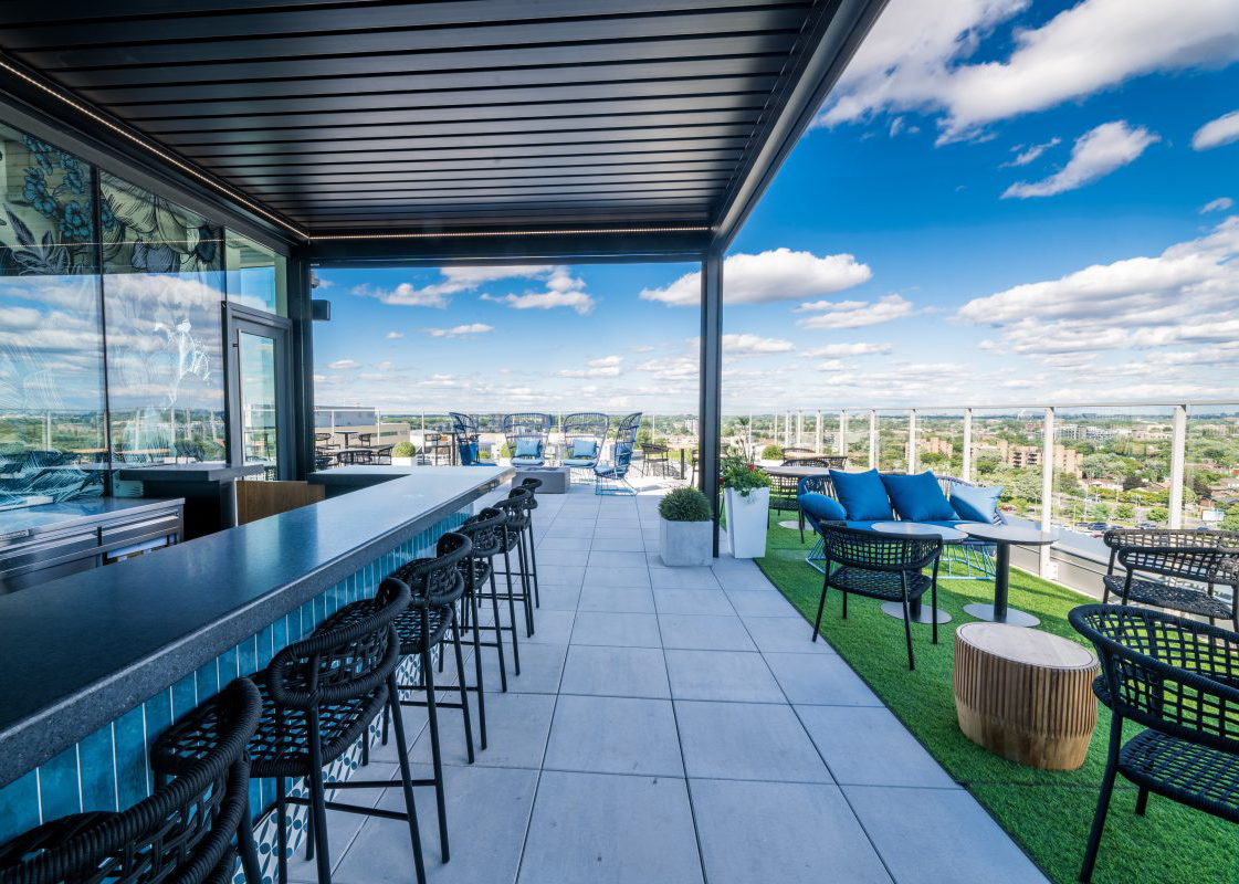 Il y a maintenant un «skybar» à Laval