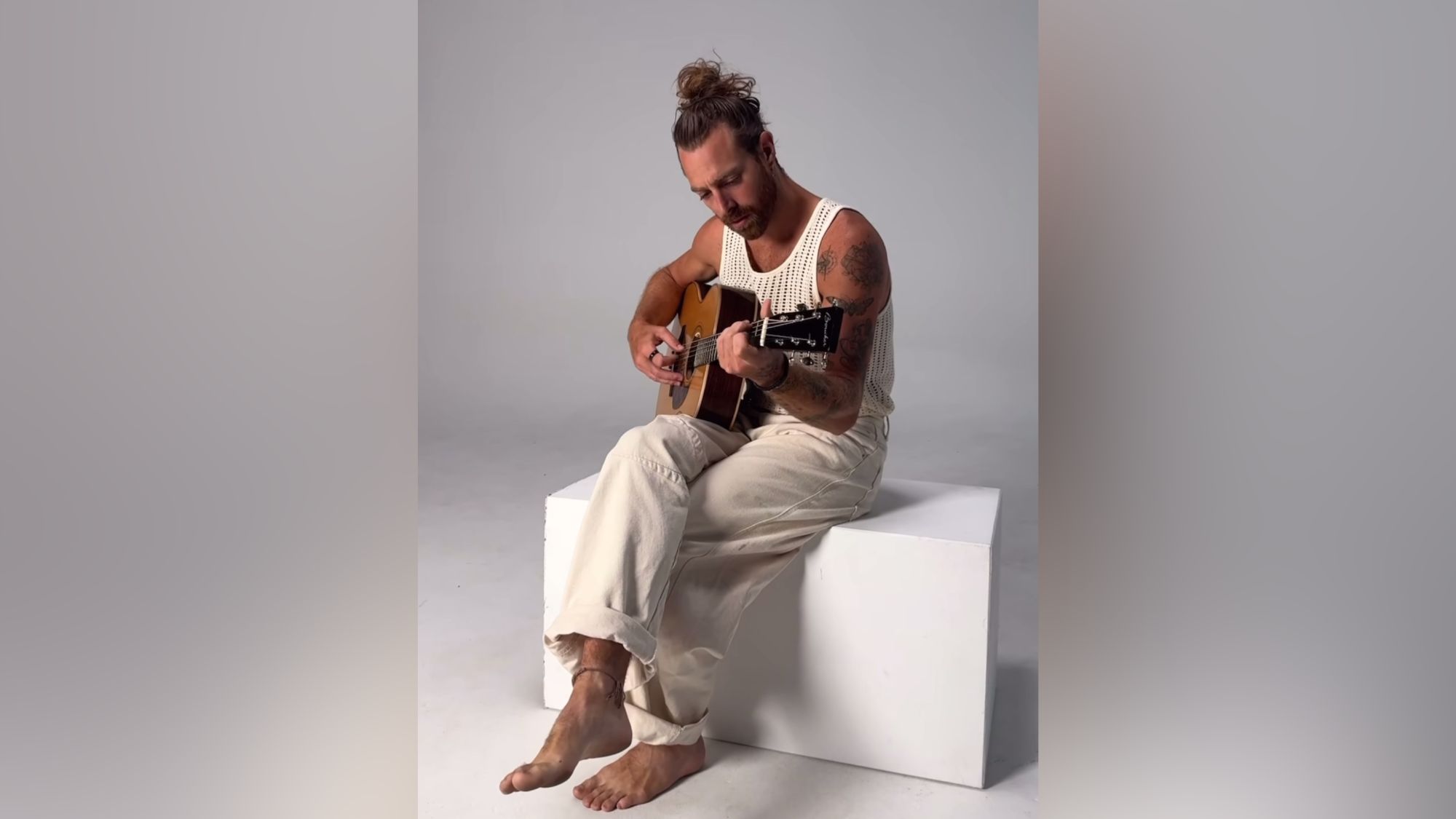 Prochain album de Jonathan Roy: voyez les coulisses de la séance photo