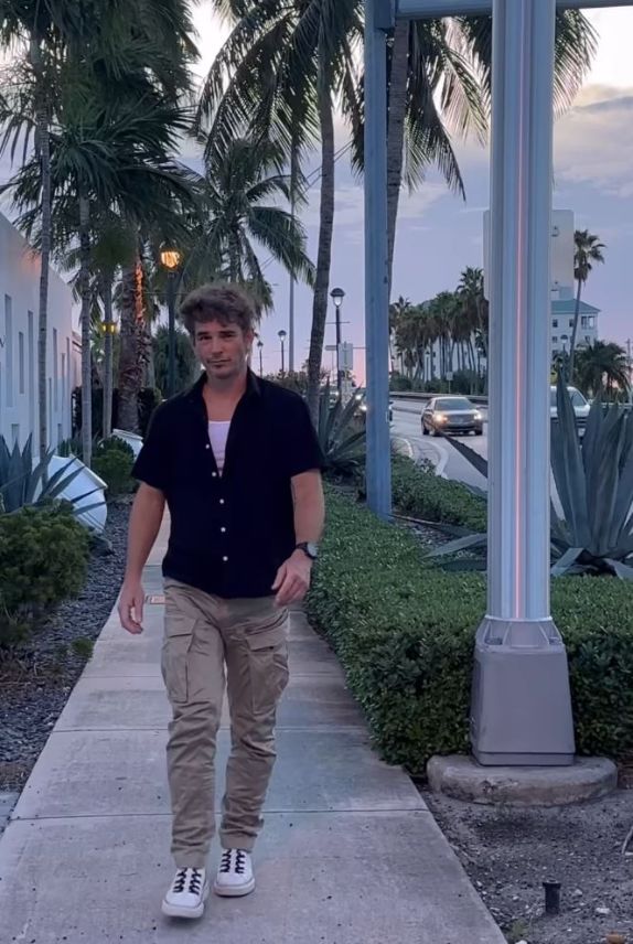 Sébastien Delorme a retrouvé l'amour: voici qui est sa nouvelle blonde!