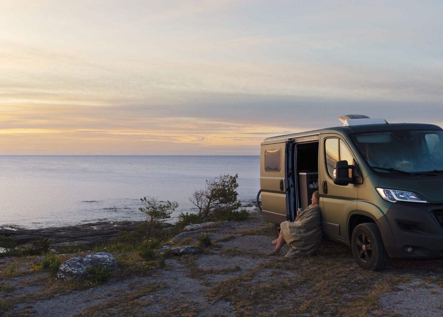 Partir en camping à la dernière minute: vanlife ou tente, où aller et quoi apporter