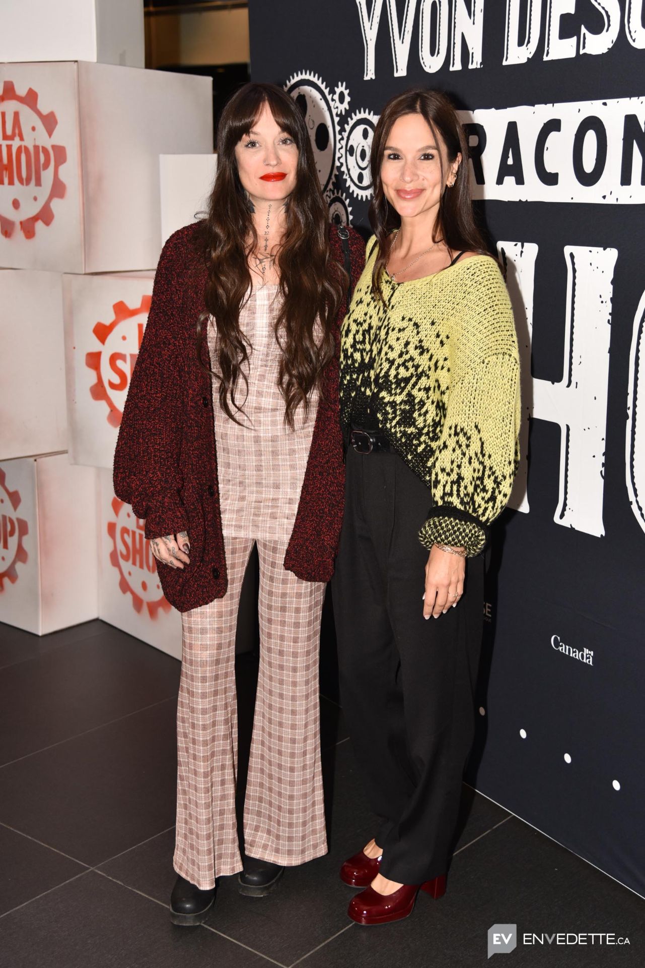 Tapis rouge bondé pour l'hommage «Yvon Deschamps raconte La Shop»