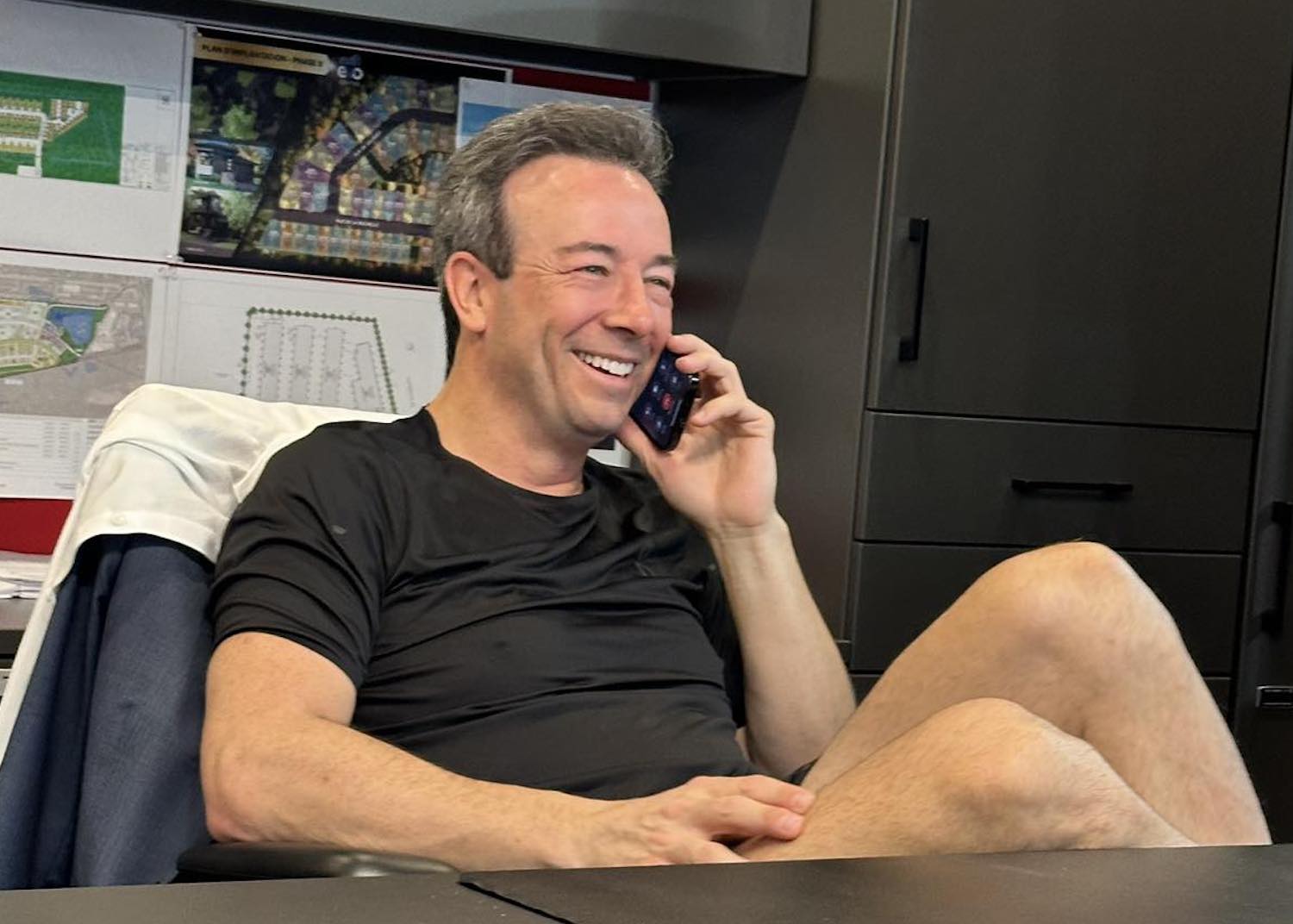 Poisson d’avril: Luc Poirier met ses abonnés en garde