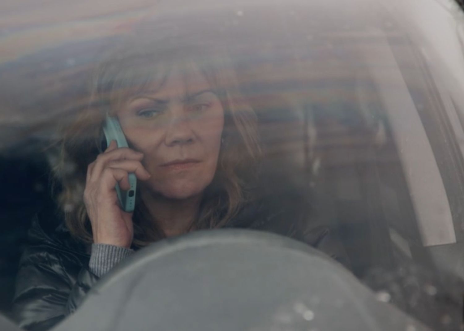 Voyez les premières images de Geneviève Brouillette dans Indéfendable