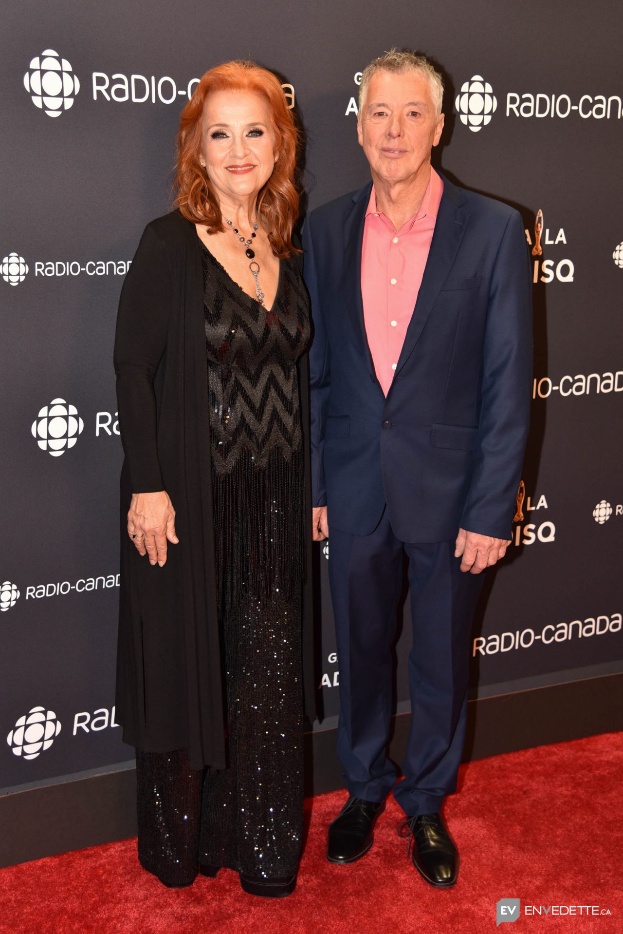 ADISQ 2022: Voyez les plus beaux couples sur le tapis rouge!