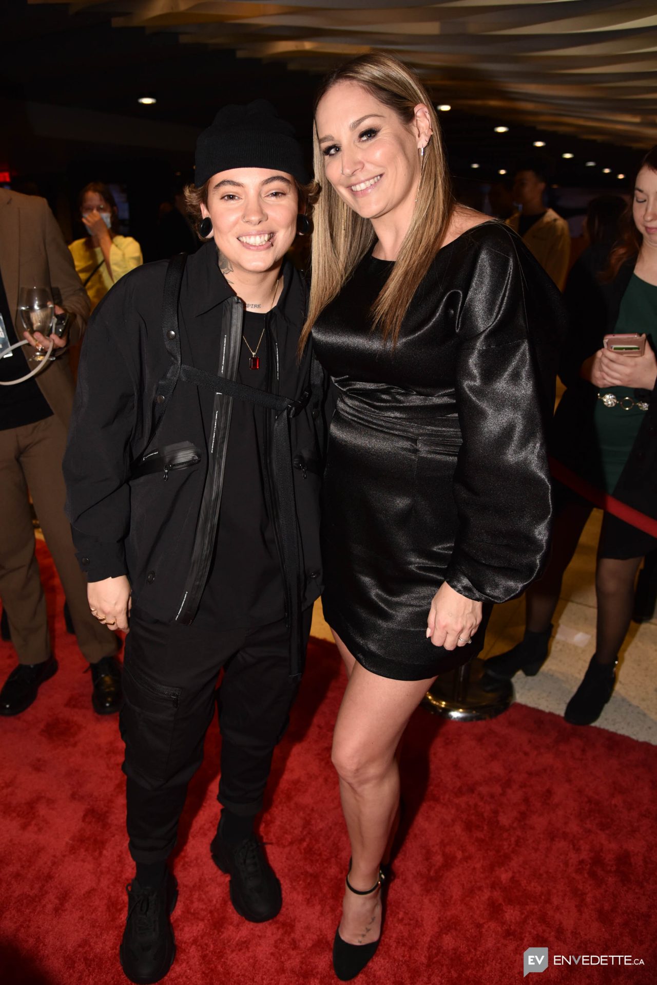 ADISQ 2022: Voyez les plus beaux couples sur le tapis rouge!