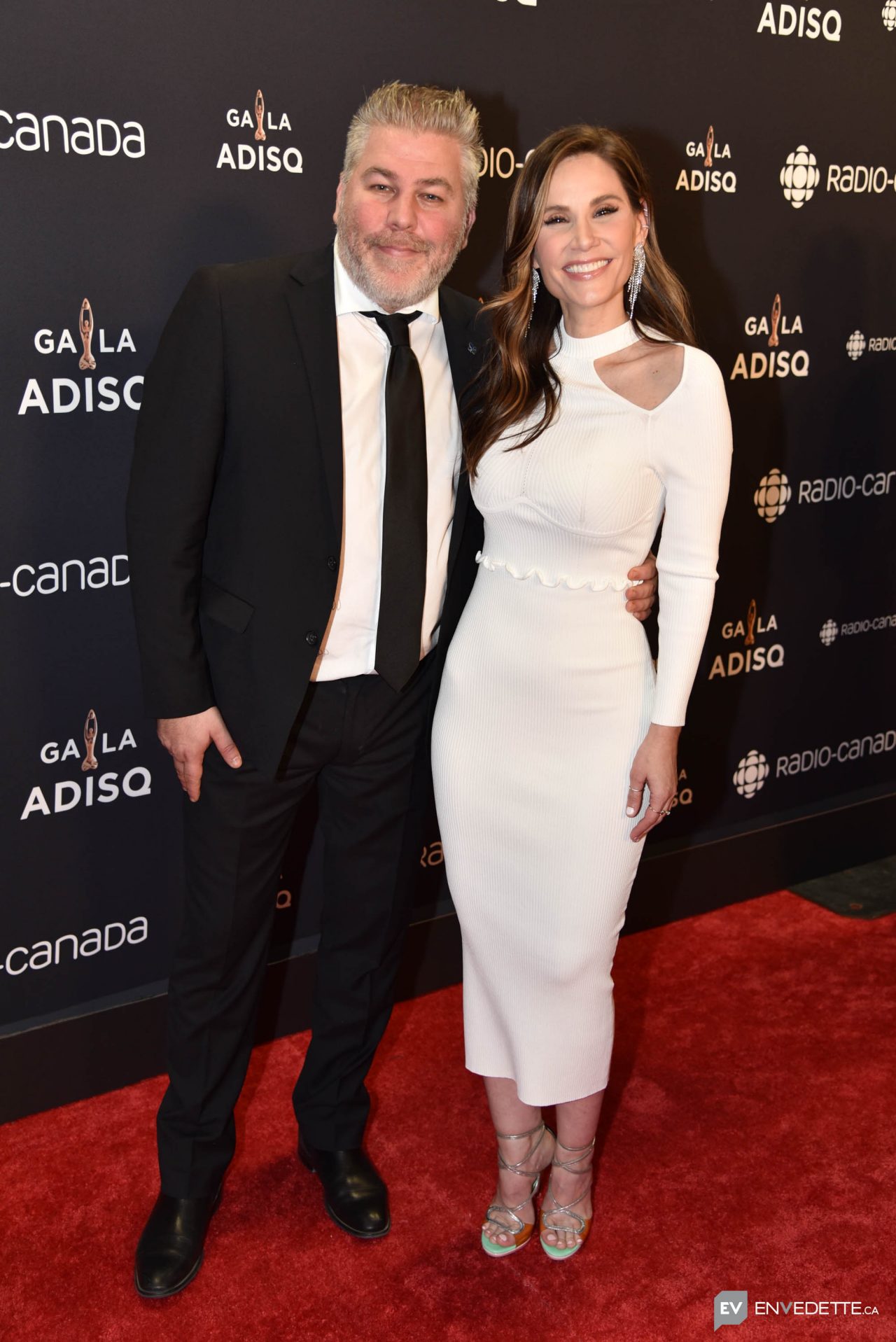 ADISQ 2022: Voyez les plus beaux couples sur le tapis rouge!