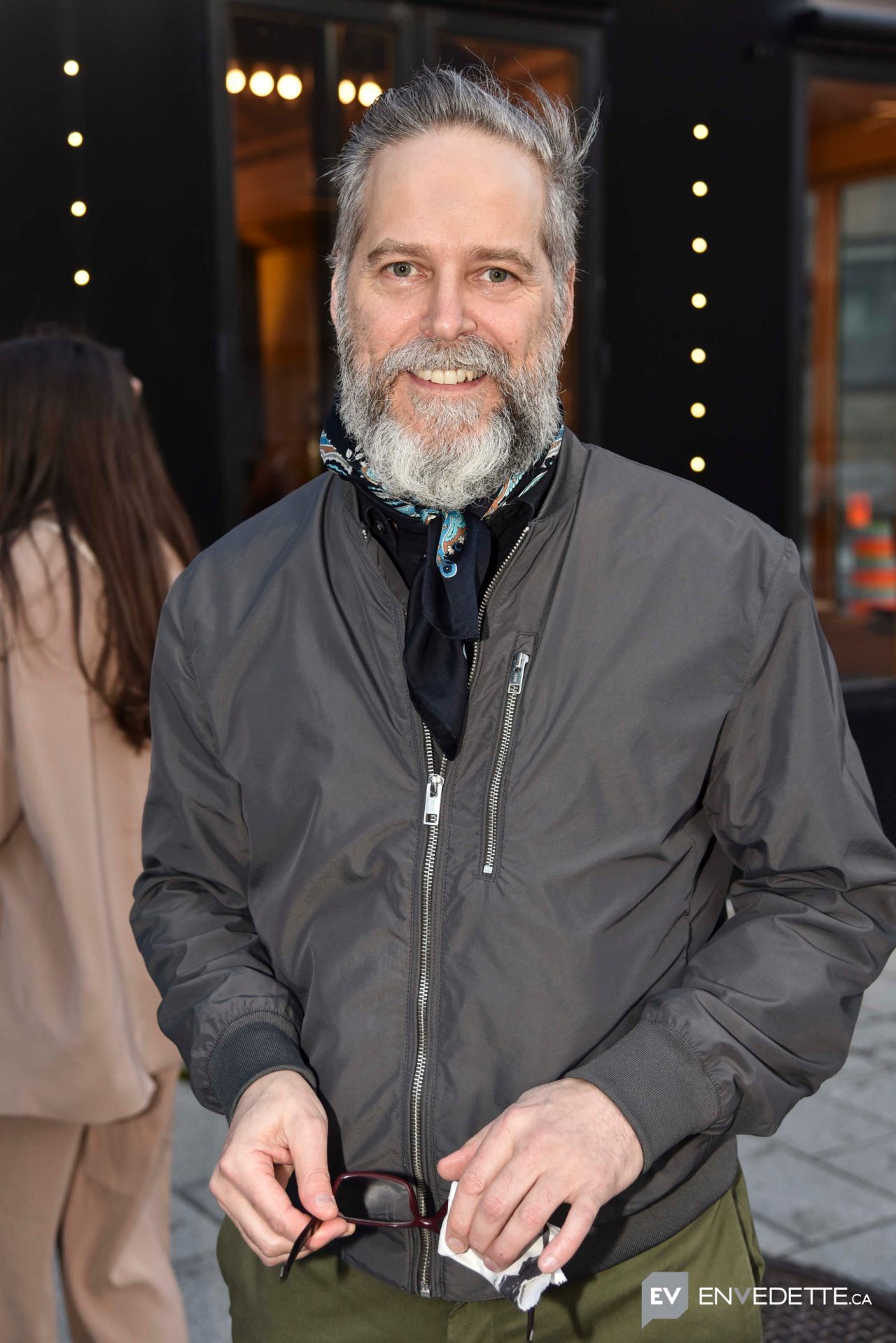 Une foule de vedettes à la grande première de Cher Tchekhov de Michel ...