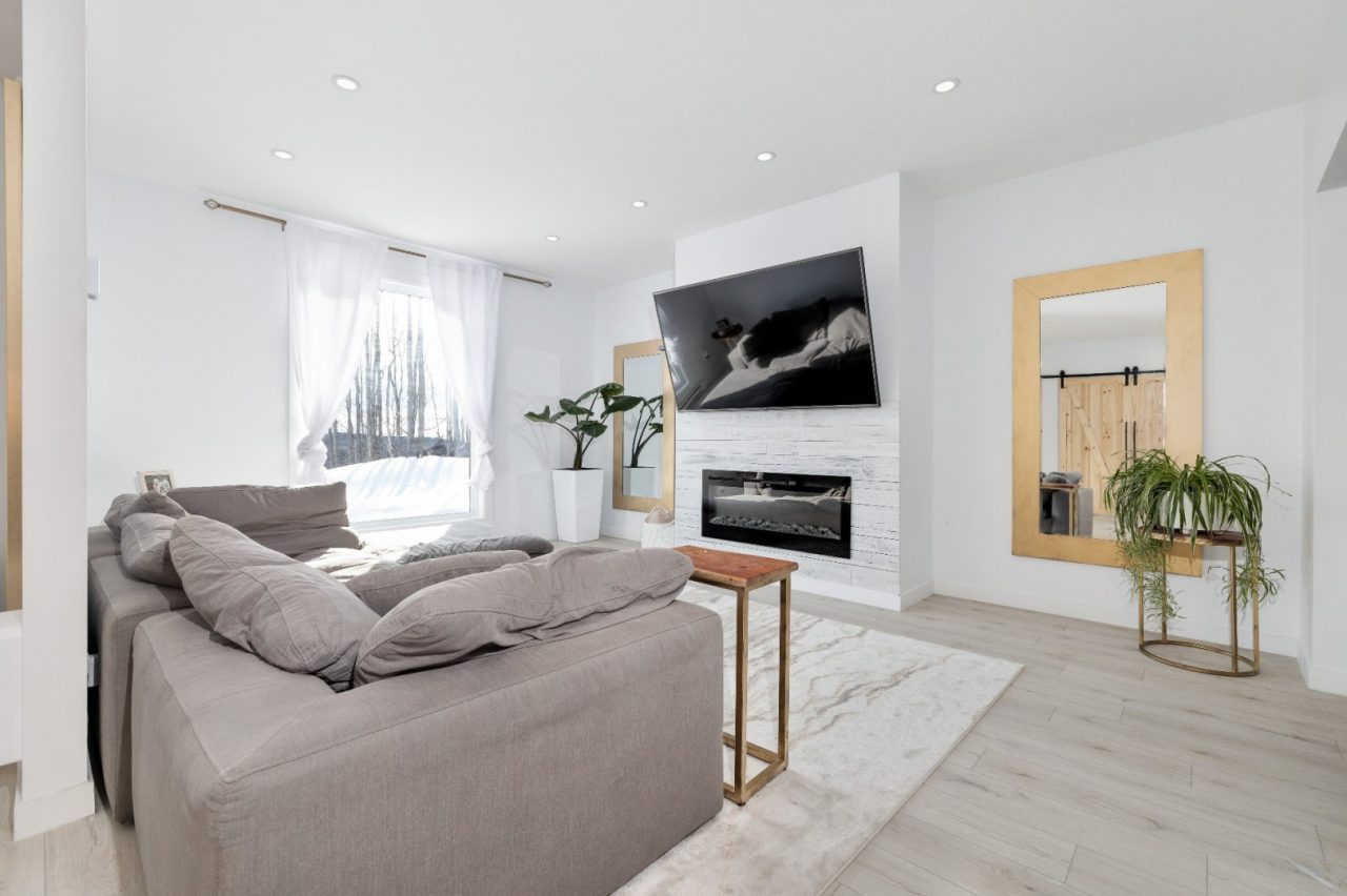 Les jumelles influenceuses qui «n'ont plus d'argent» et dont tout le ...