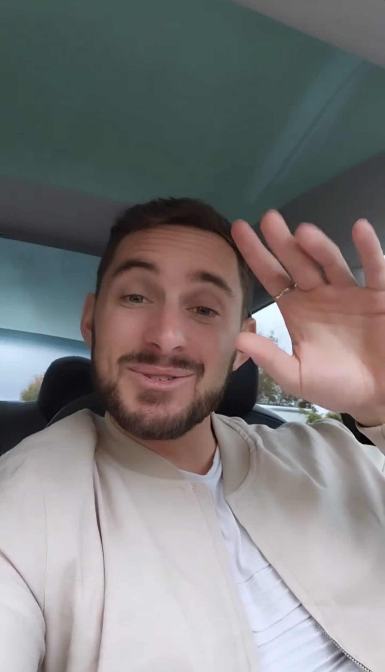 Jonathan d'OD Martinique retrouve enfin son téléphone et partage un ...