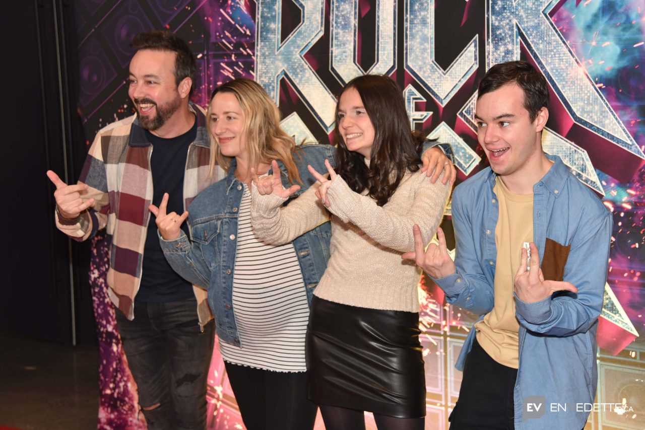 Mathieu Gratton: sa fiancée révèle son baby bump sur le tapis rouge!