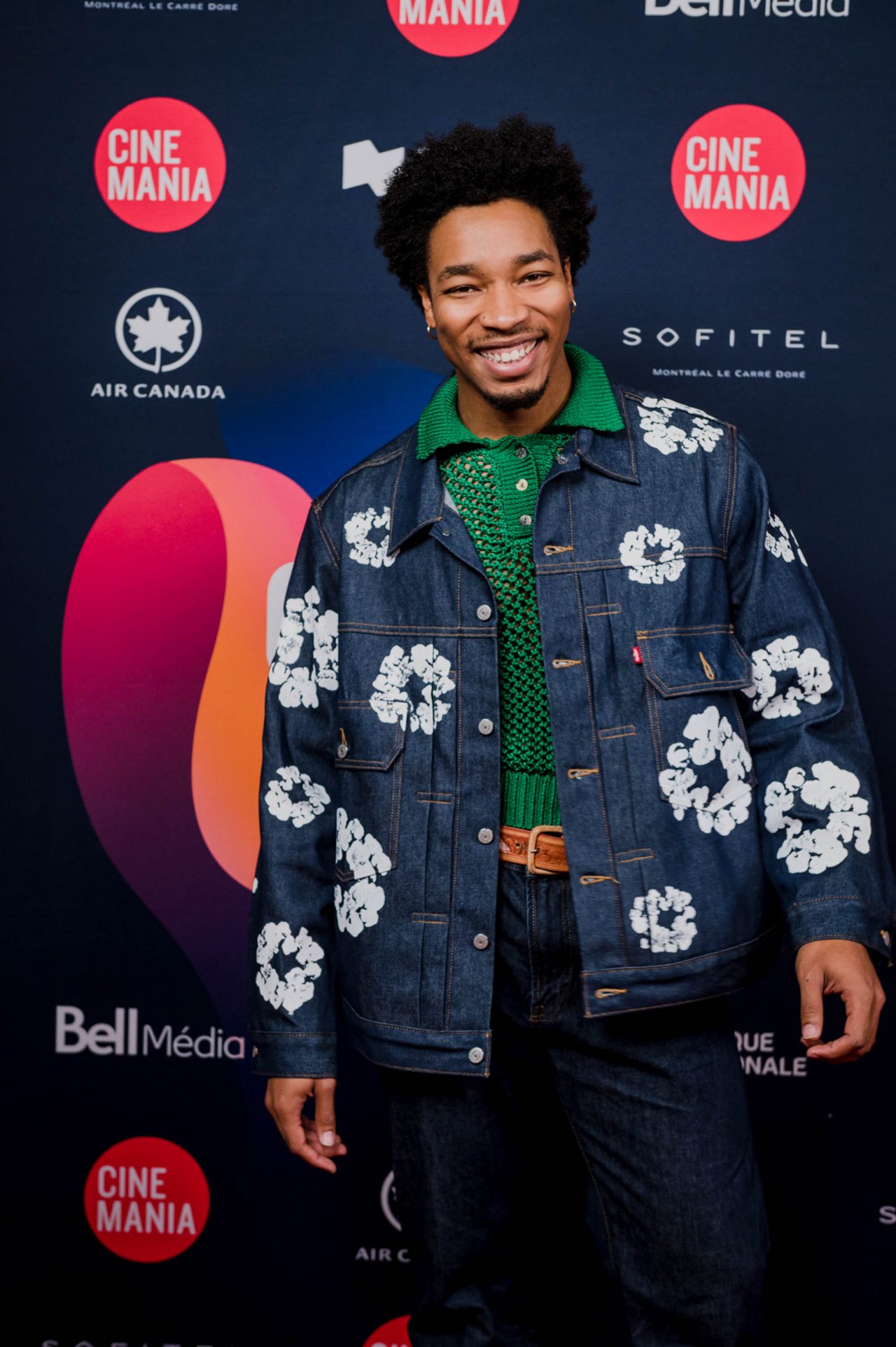 Pascale Bussières brille à la première du film Chien Blanc