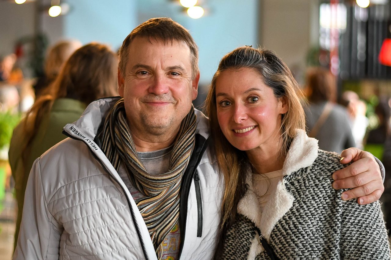 PHOTOS: Un lancement festif entouré d'amis pour Marie-Chantal Perron!