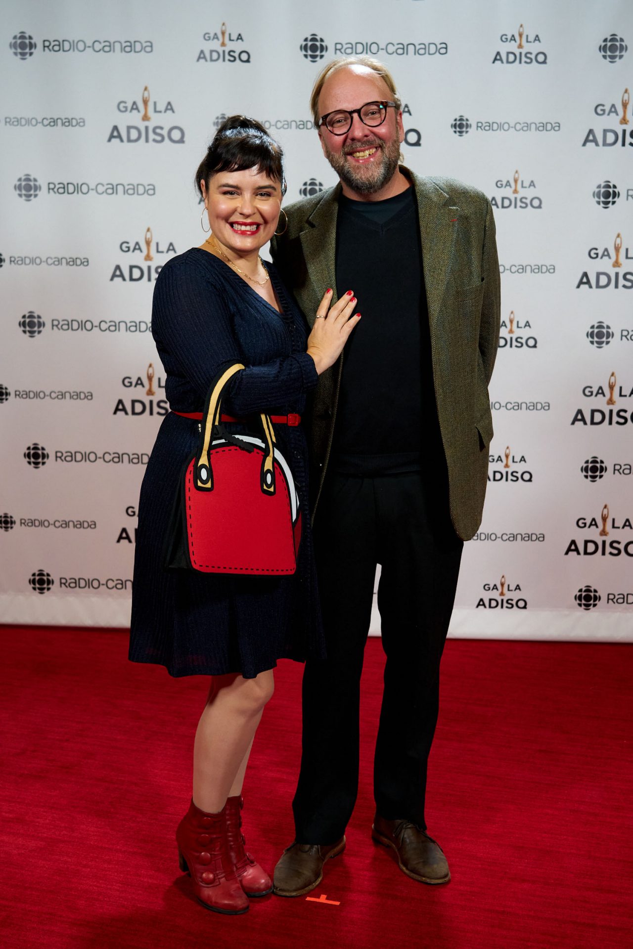 Premier tapis rouge pour Ari Cui Cui (alias Ariane Gauthier) et son ...